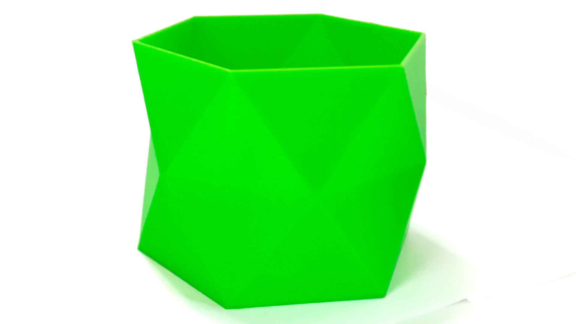 Matero Hexagonal pots low poly by Geniallike | Download free STL model ...