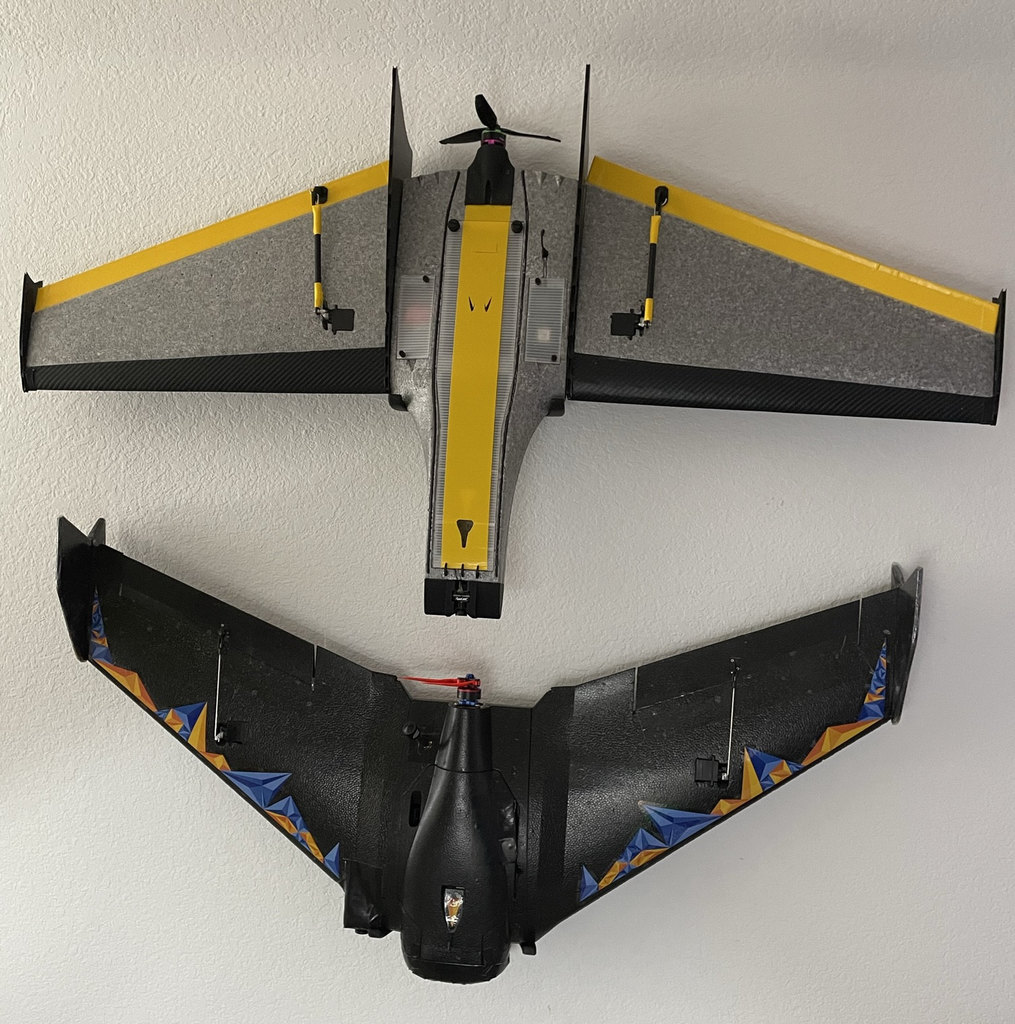 Plane/Wing Wall Hanger by Kyle Geisler | Download free STL model ...