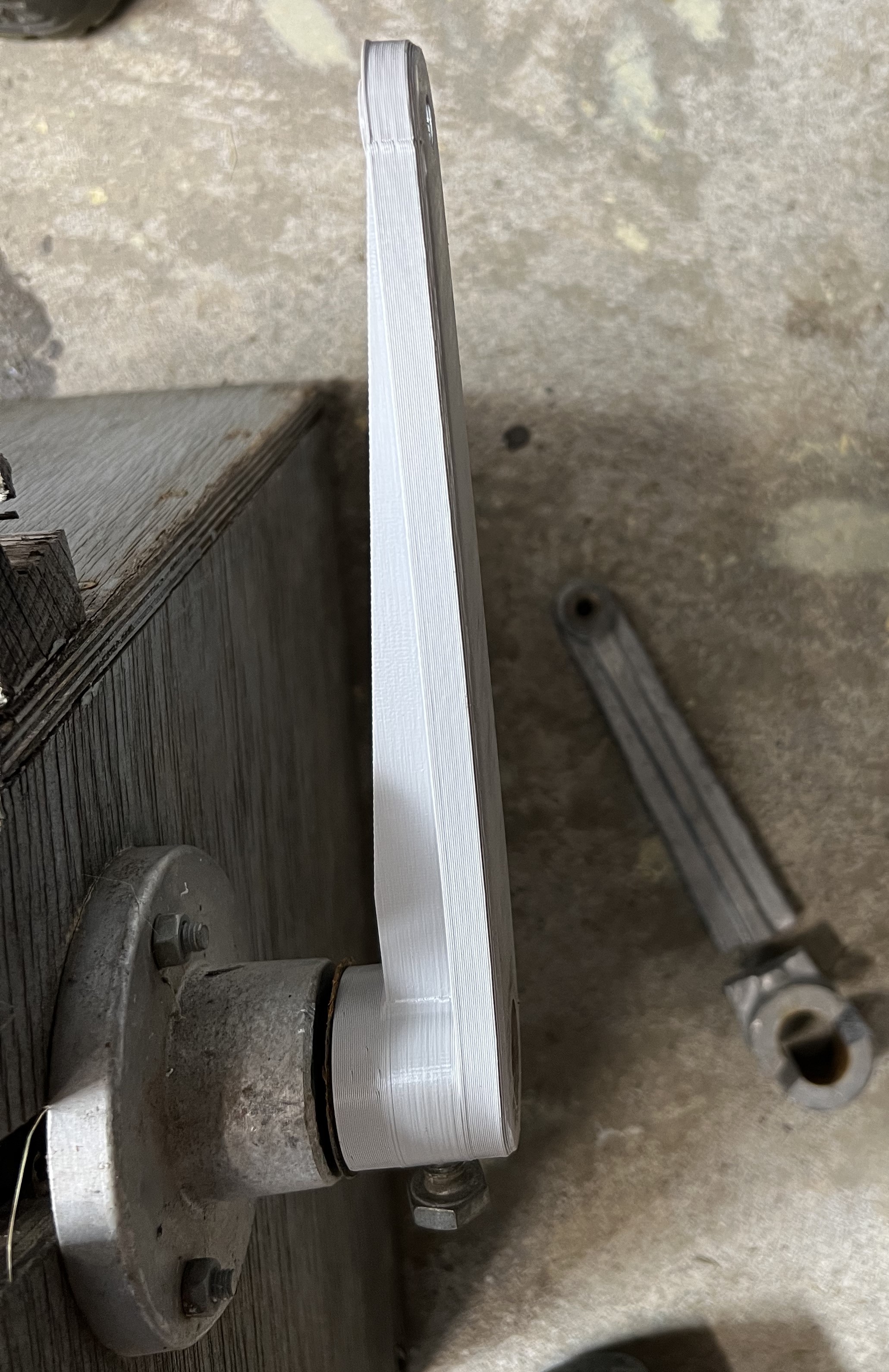 Replacement crank for manual manure mill by The occasional extrusionist ...