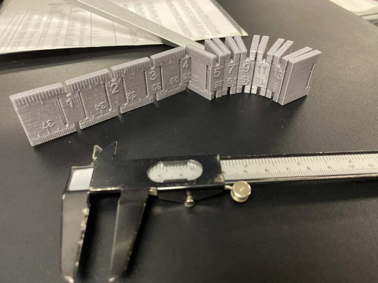 Foldable Ruler 38cm (15") by Cisco3D | Download free STL model ...