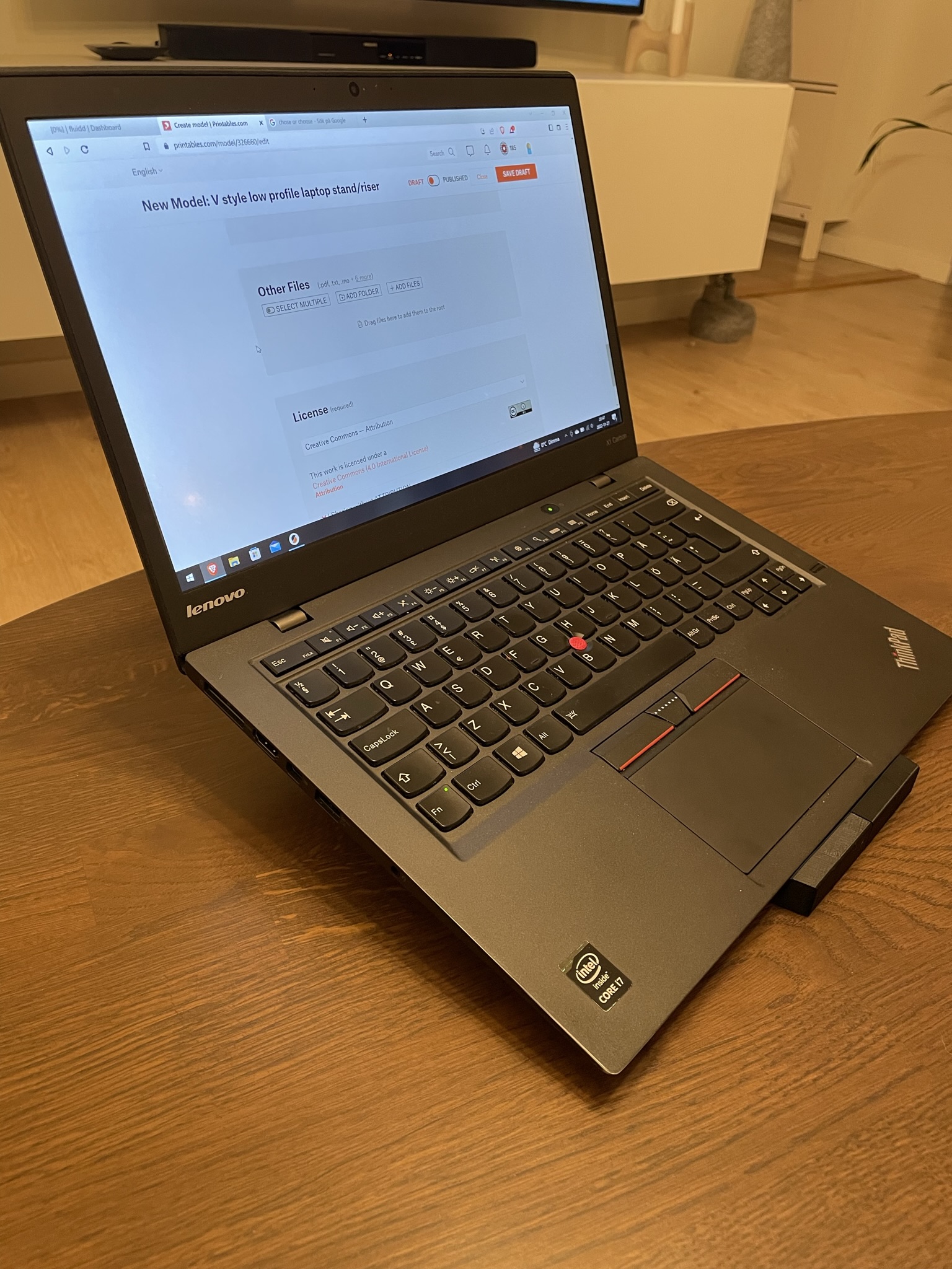 V style low profile laptop stand/riser by rikskeff | Download free STL ...