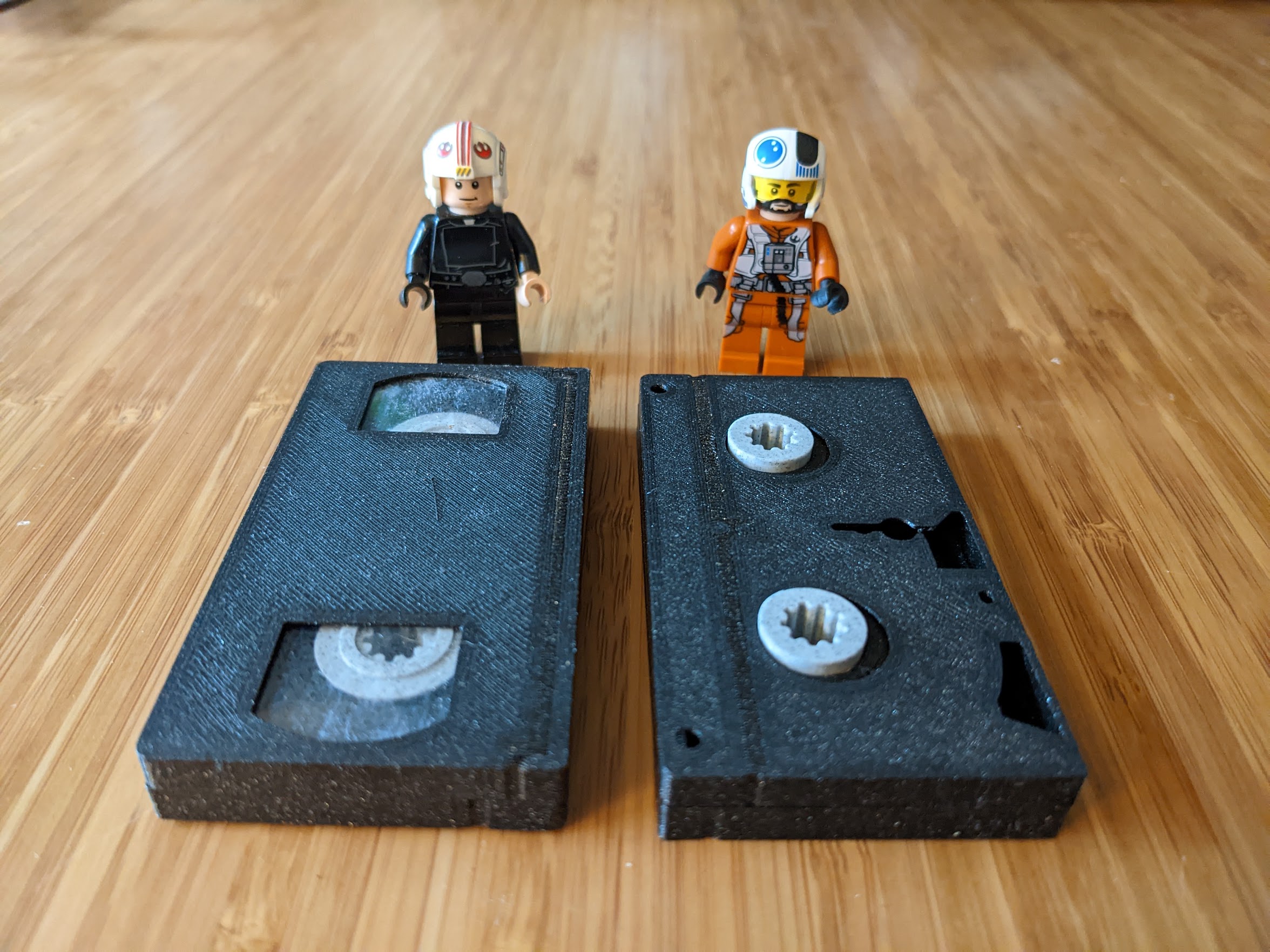 Tiny VHS Tape por electricyoshi | Descargar modelo STL gratuito ...