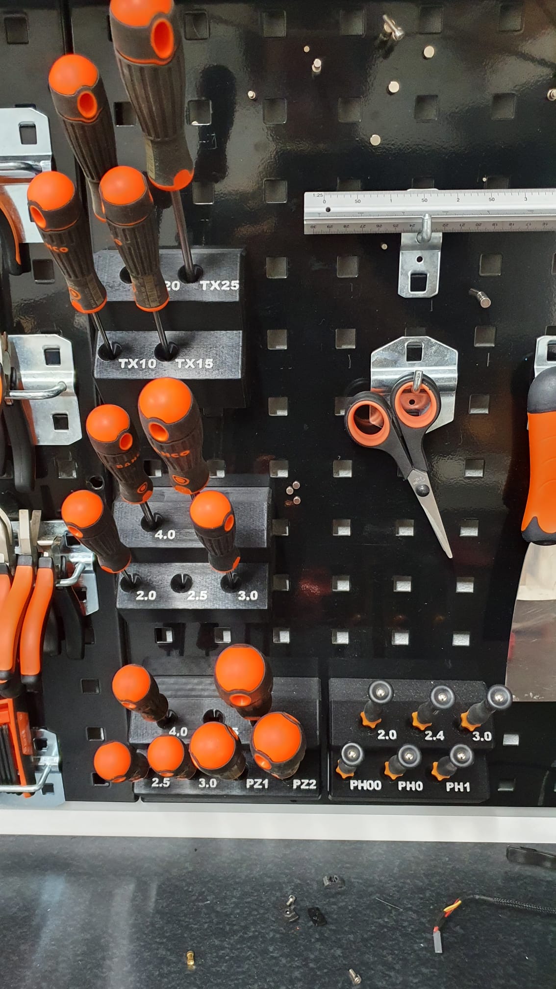 Bahco Screwdriver holders for Pegboard by Mathieu | Download free STL ...
