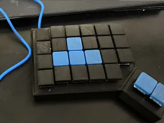 Open Source Single Hand Gaming Keyboard by Yuuki Moon | Download free ...
