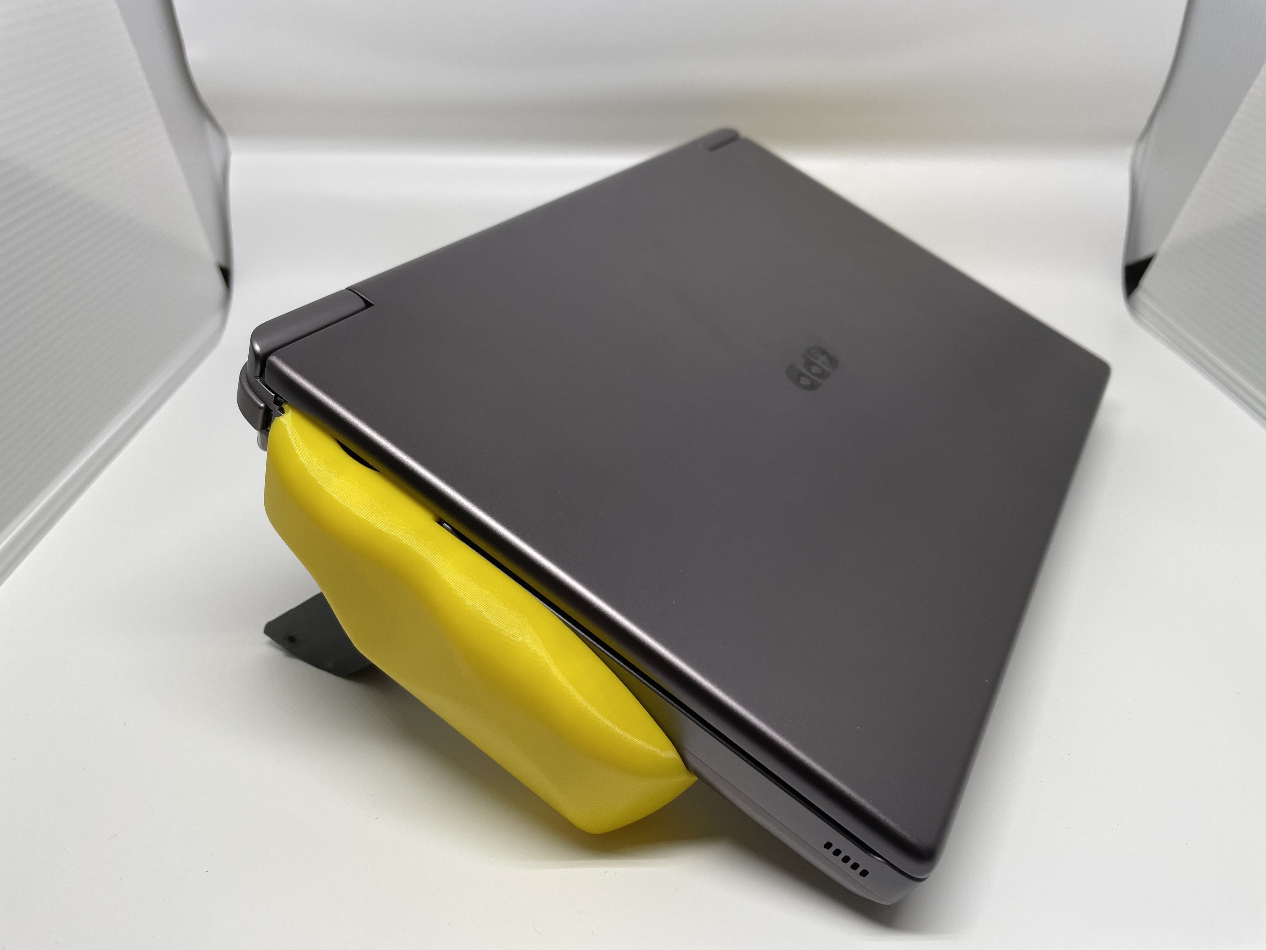 Grips for GPD Win Max 2 by Qaz | Download free STL model | Printables.com