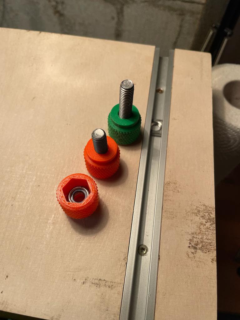 Knurled Screw /Knob/ Nut M3, M4, M5, M6, M8 von genja | Kostenloses STL ...