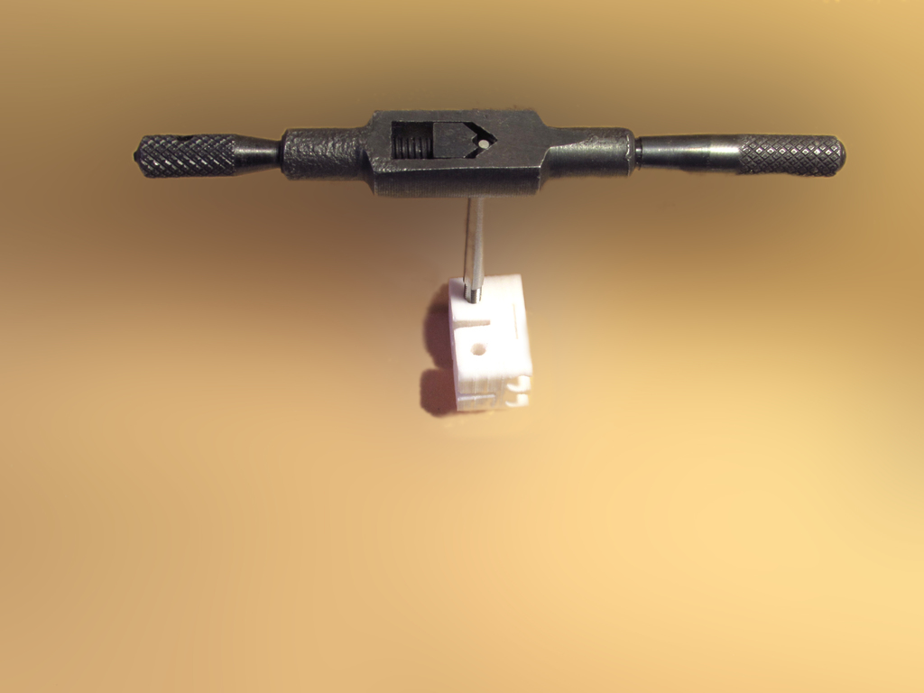 FlashForge Dreamer: X-axis Motor Wire Clip by DmK | Download free STL ...
