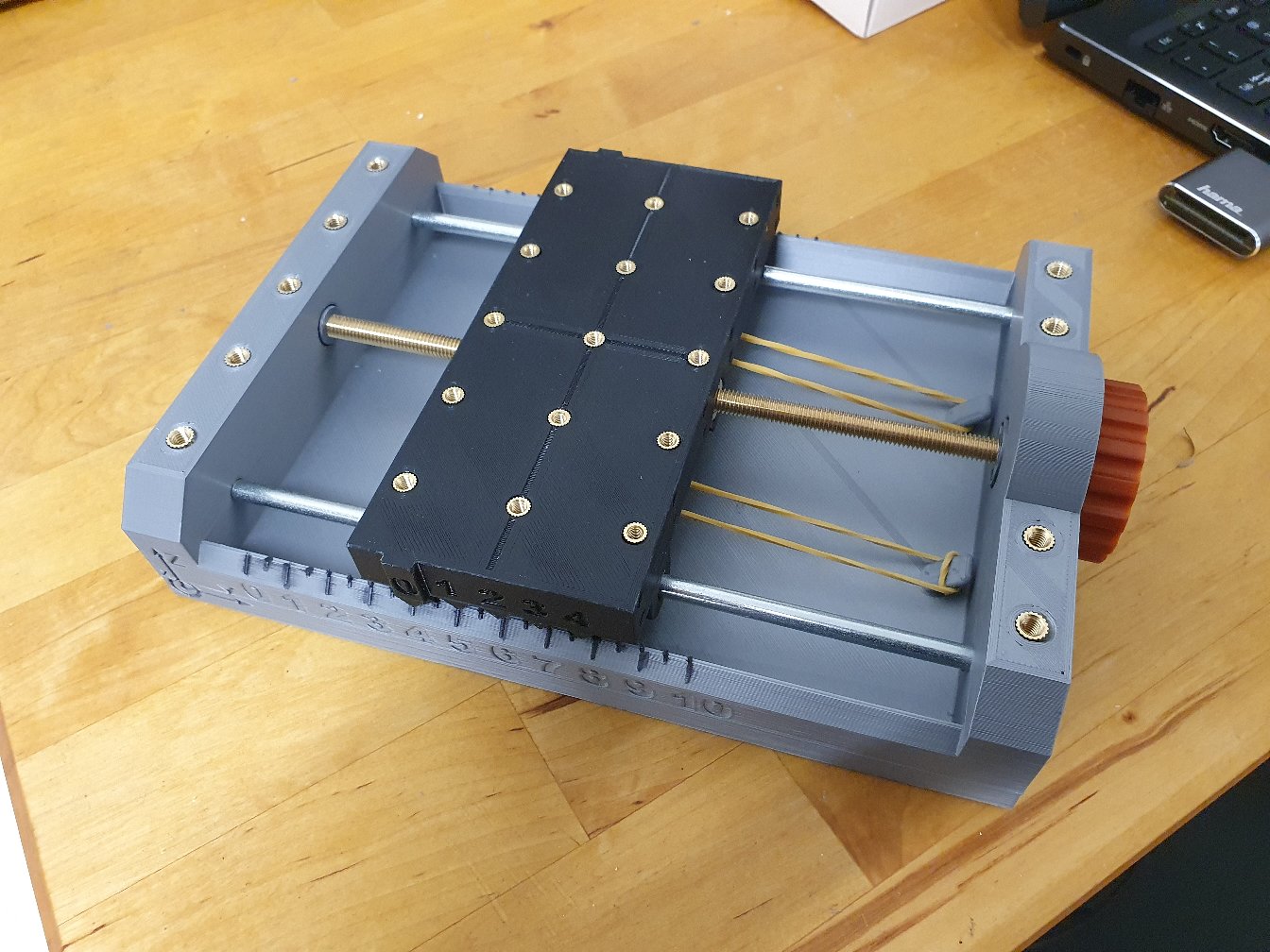 Linear Stages / Positioning Tables for measurements - XYZ-table by ...