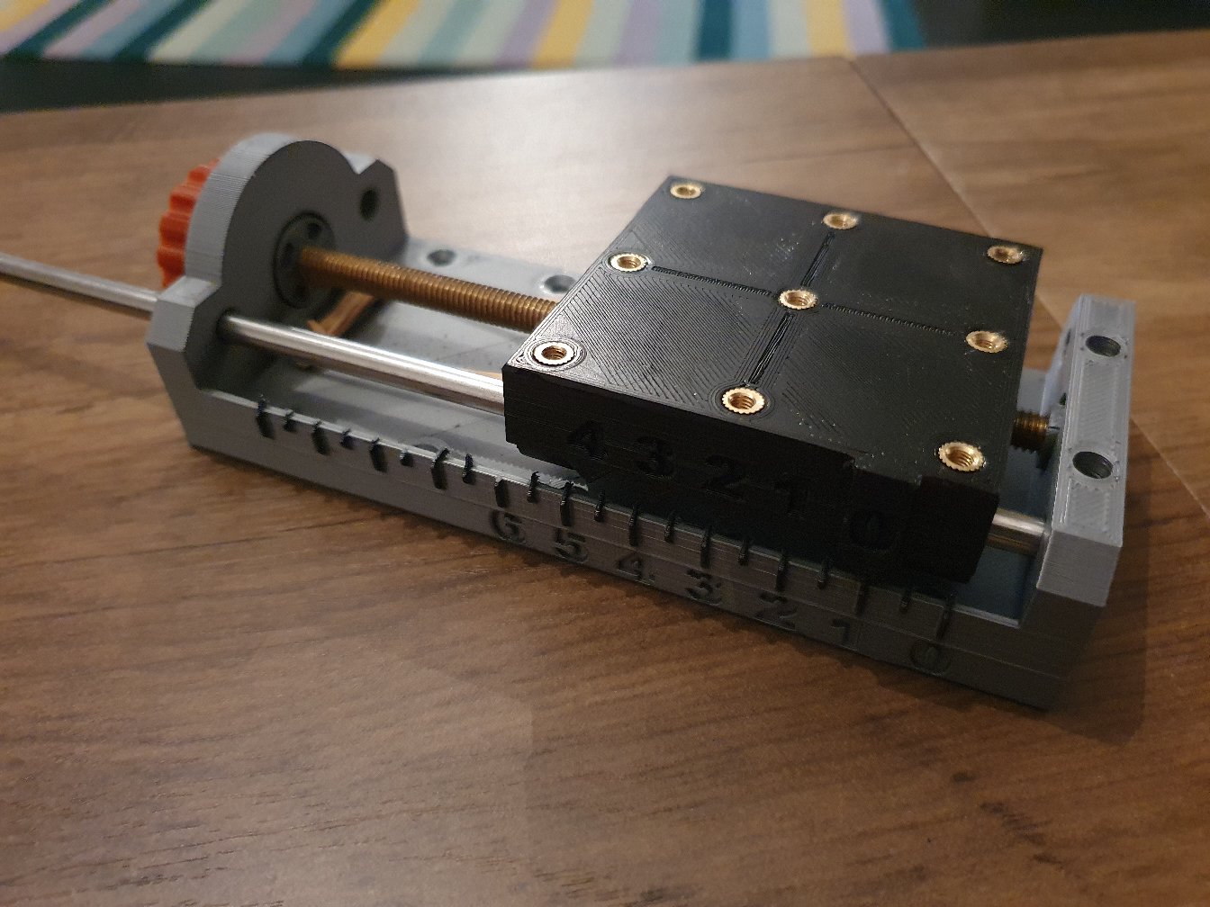 Linear Stages / Positioning Tables for measurements - XYZ-table by ...
