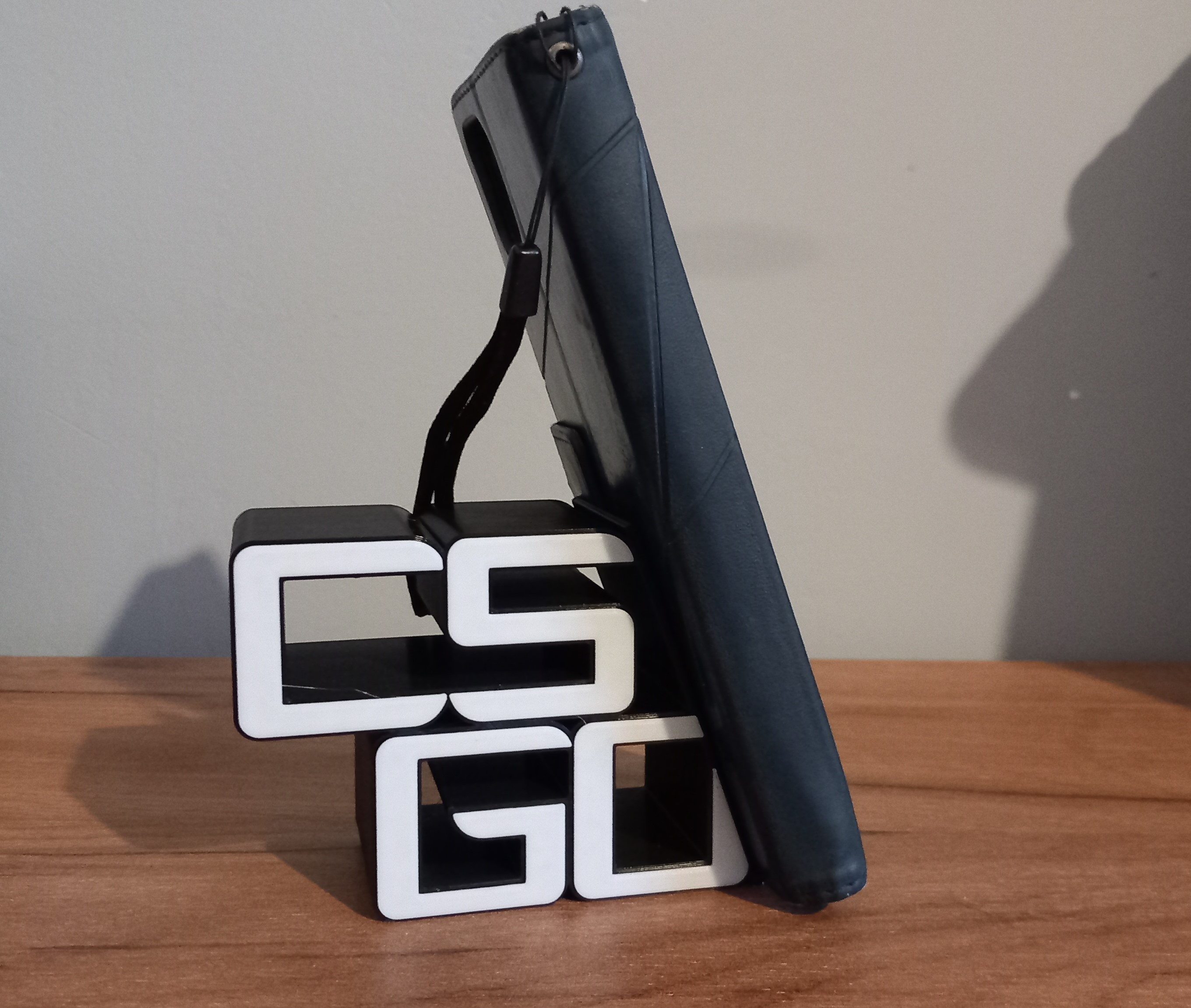 CS:GO Themed Phone Holder by Aspect | Download free STL model ...