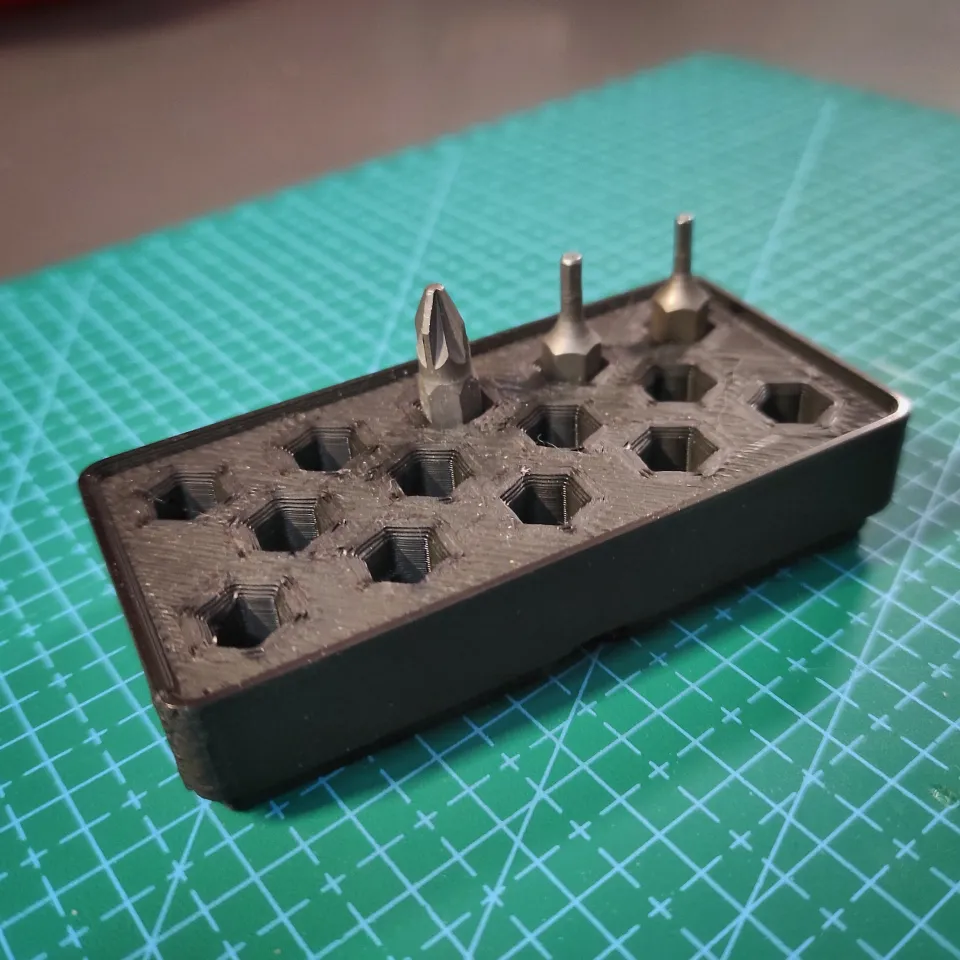Gridfinity hex bit holder by Pirzmag | Download free STL model ...