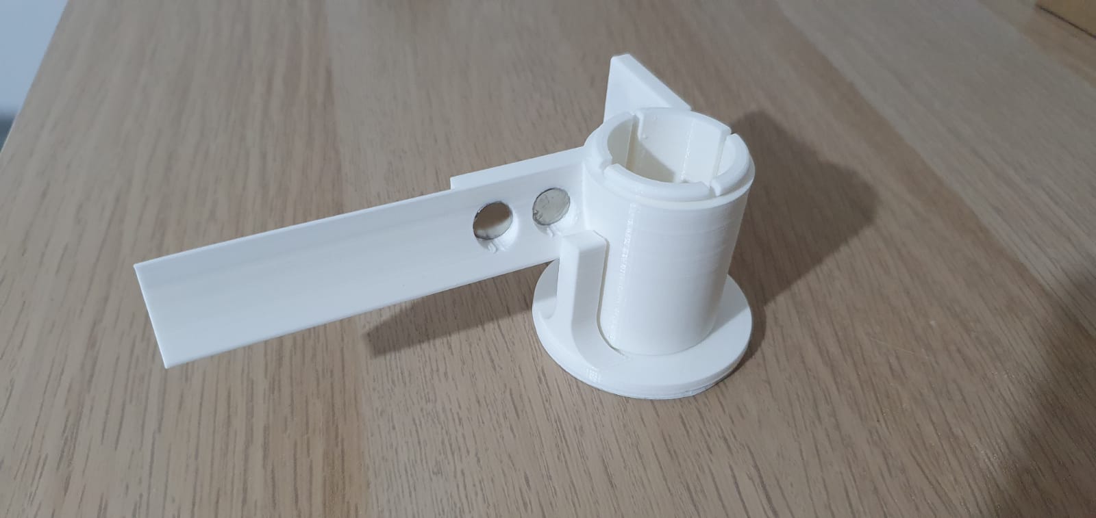 Hideable webcam mount behind monitor by Angus L | Download free STL ...