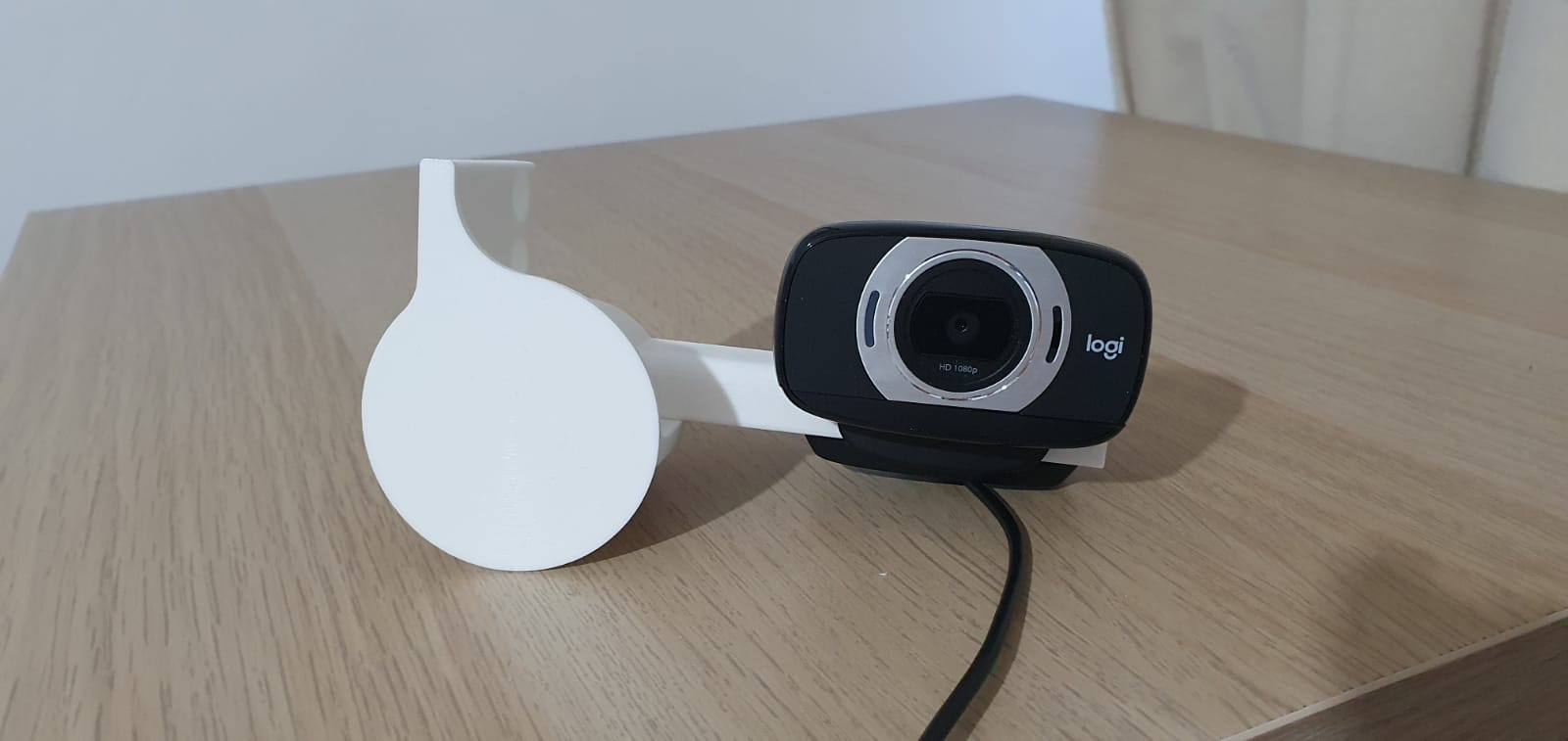 Hideable webcam mount behind monitor by Angus L | Download free STL ...
