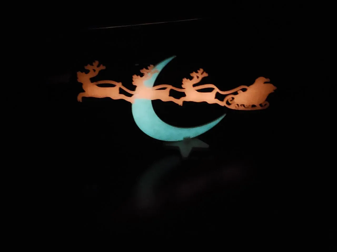 Moon Flying Santa by Ro3Deee | Download free STL model | Printables.com