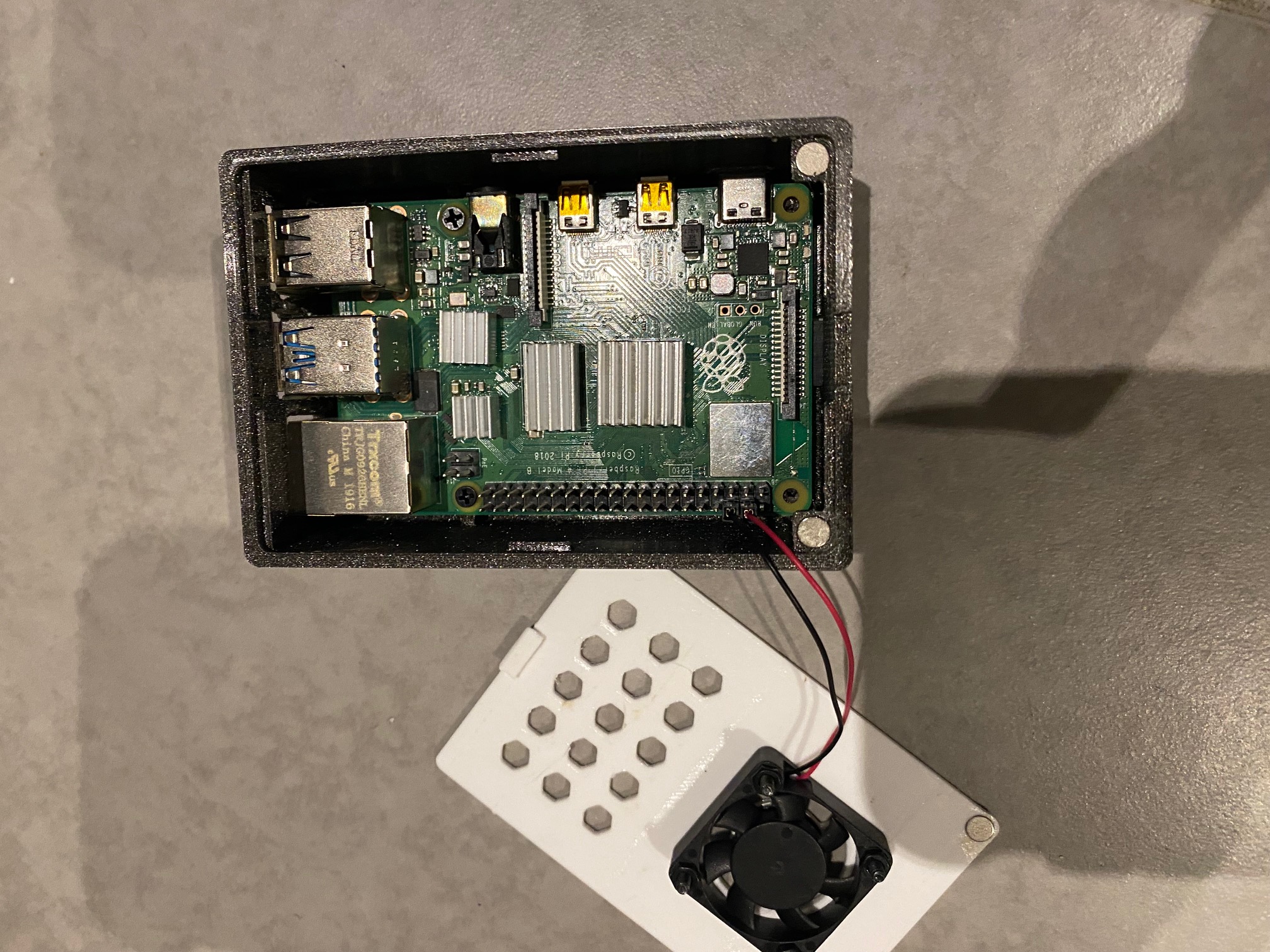 Raspberry Pi 4 B+ skadis Case by jbnadal | Download free STL model ...