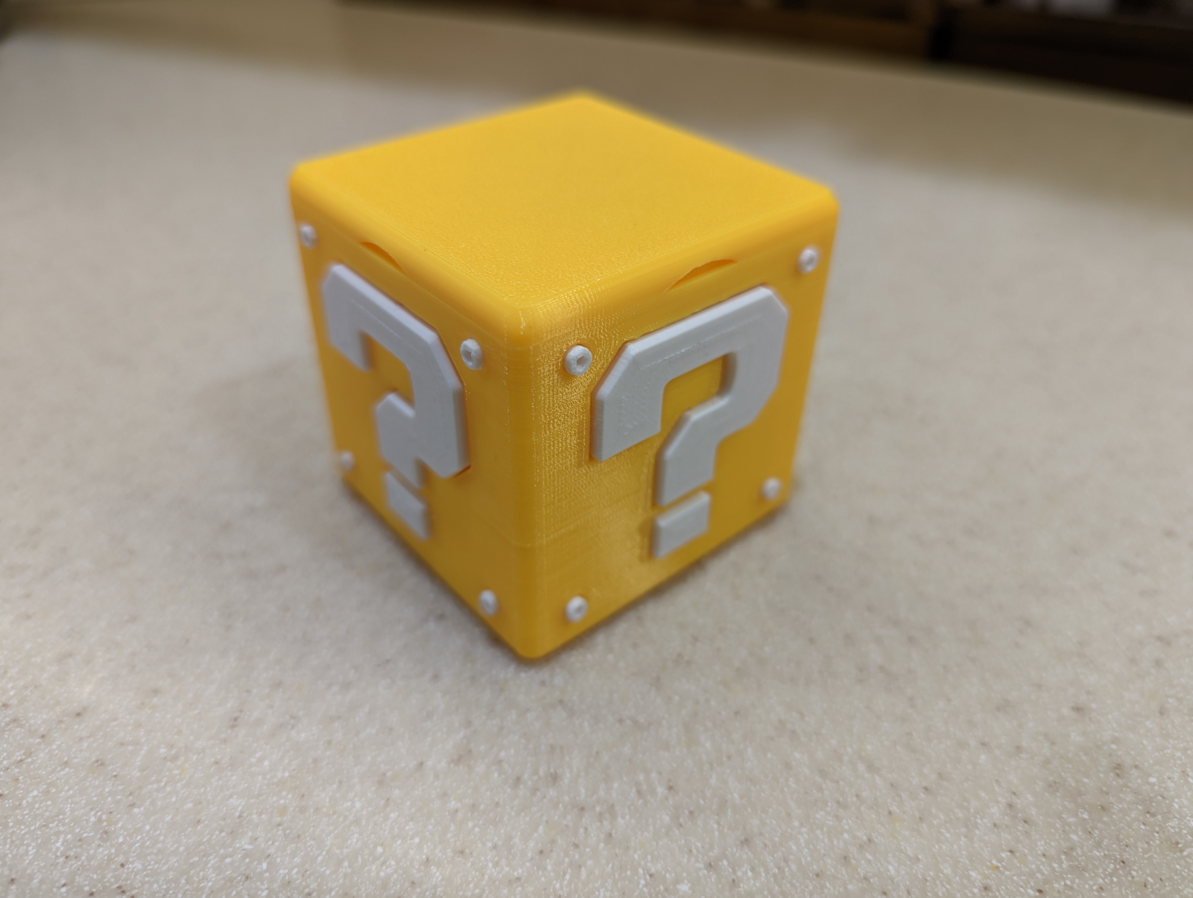 Mario Question Block with snap on lid by Kanes | Download free STL ...