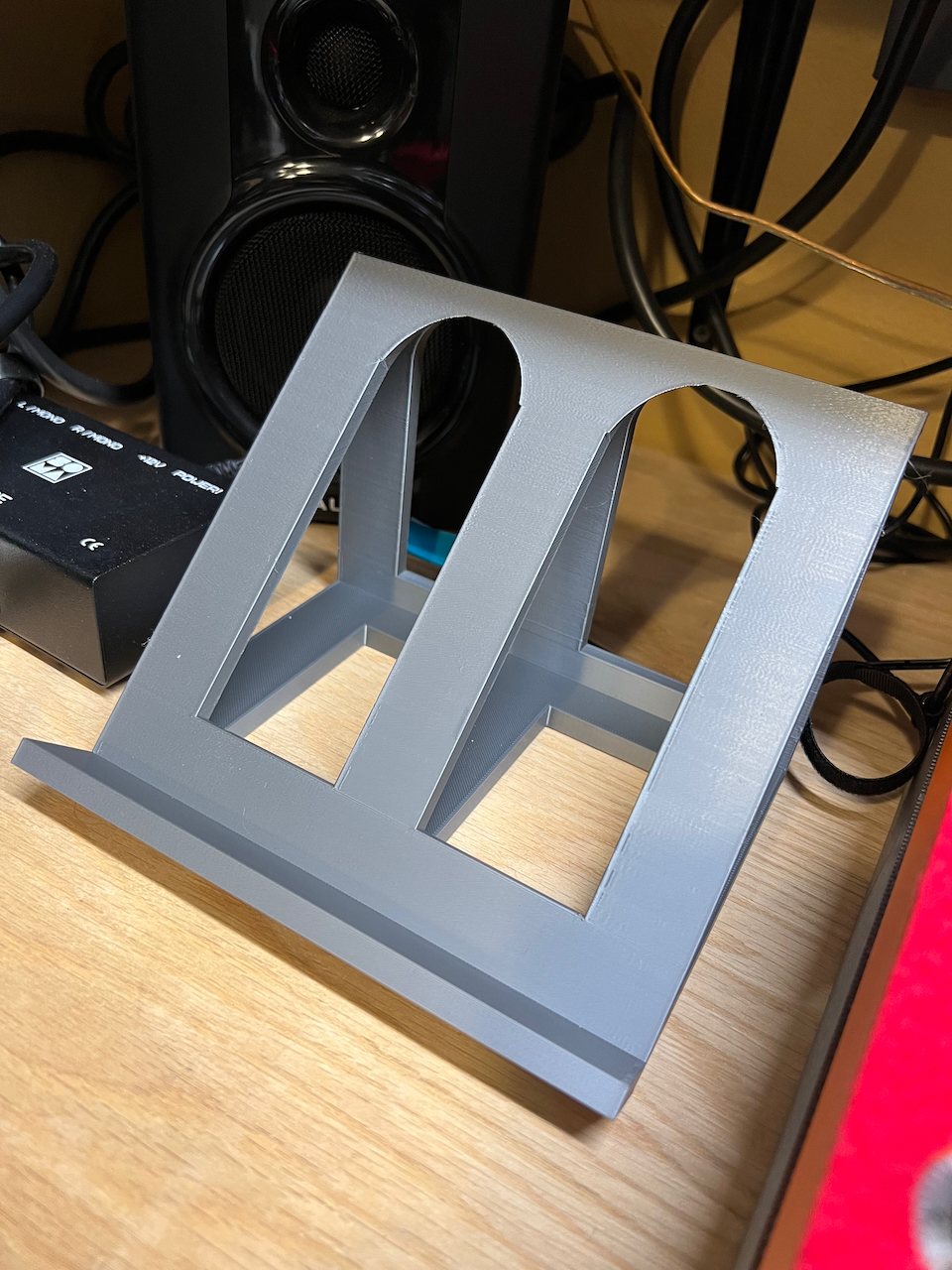 Synthesizer Stand 45 degree angle by RobertusMaximus | Download free ...