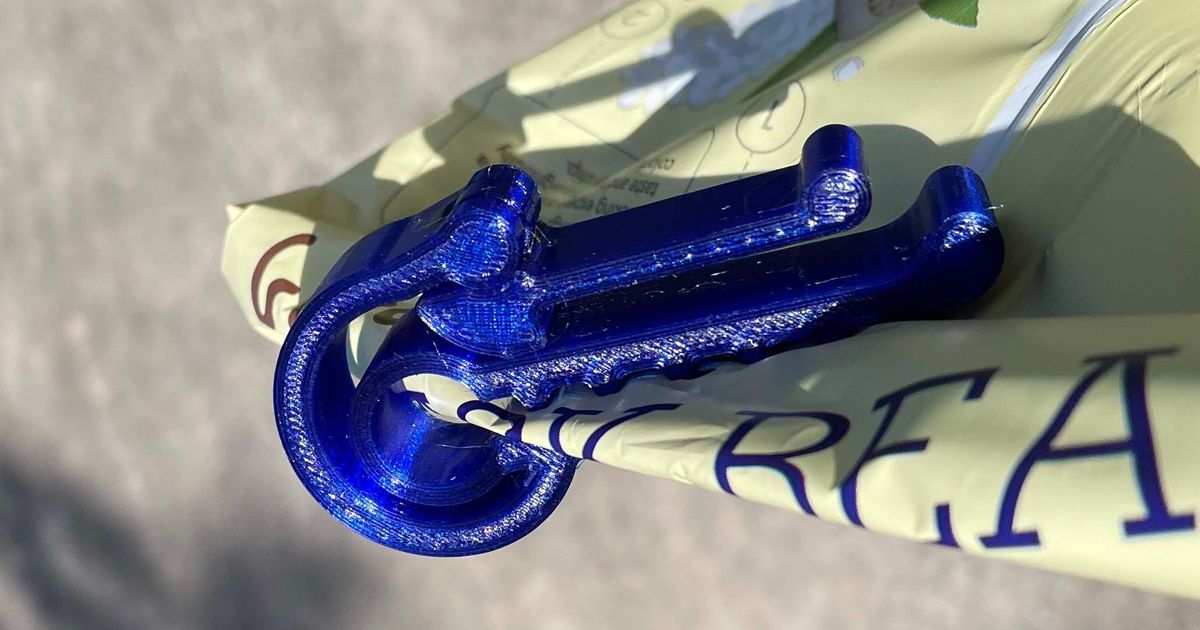 Cam lock chip clip by fl_mike | Download free STL model | Printables.com