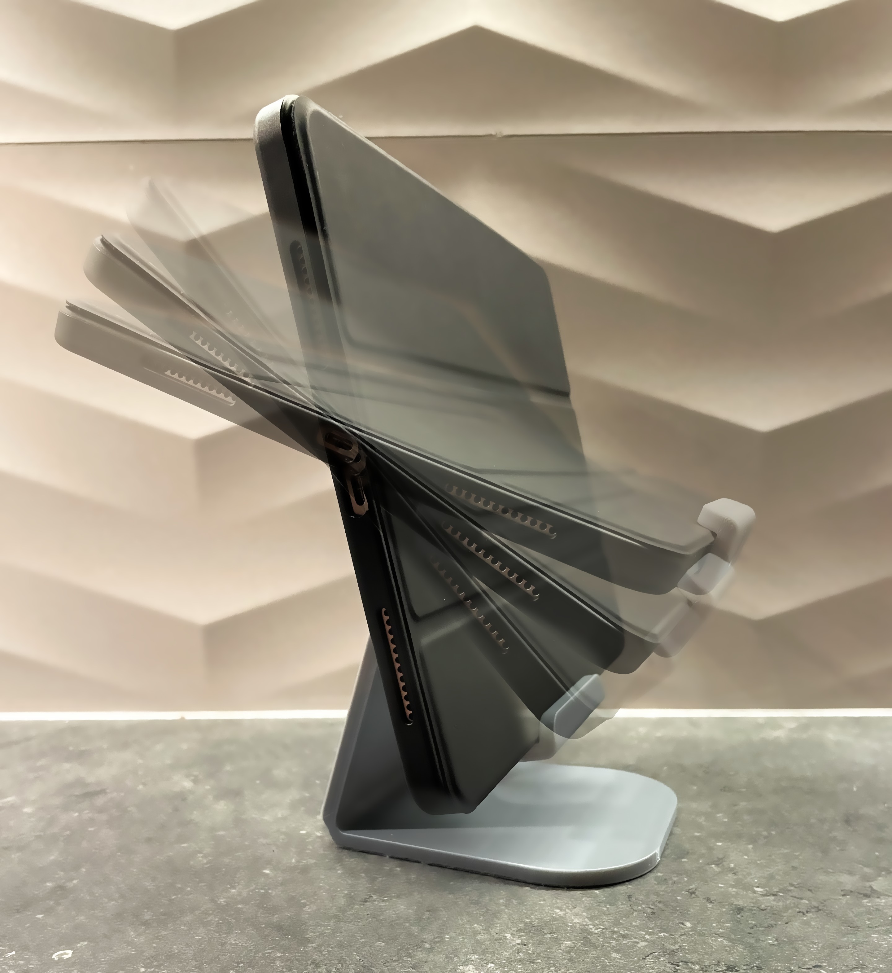 Tablet stand with adjustable angle by RobSmo | Download free STL model ...