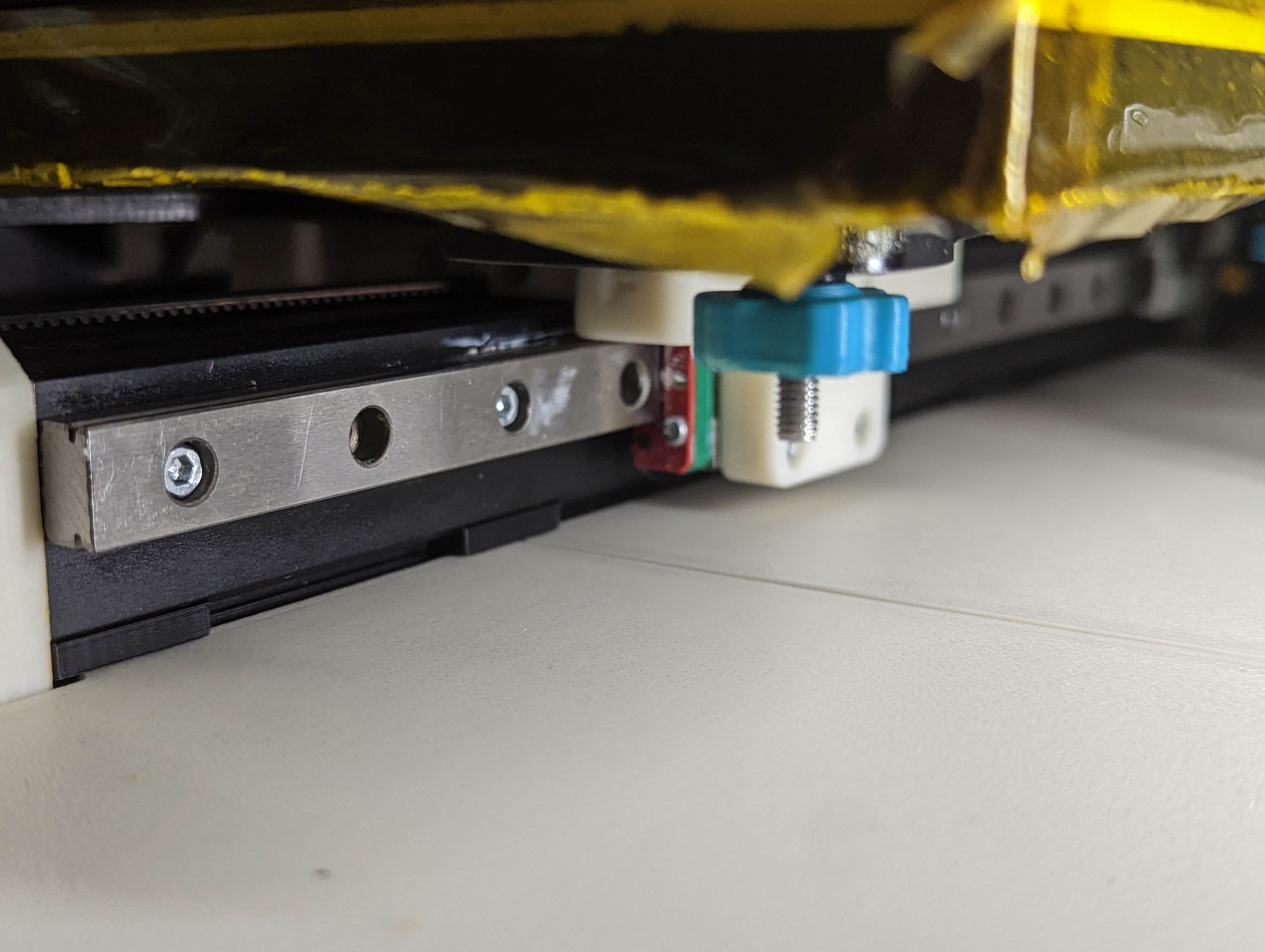 Deck clamps for 4040 extrusions and 3mm panels by Yell | Download free ...