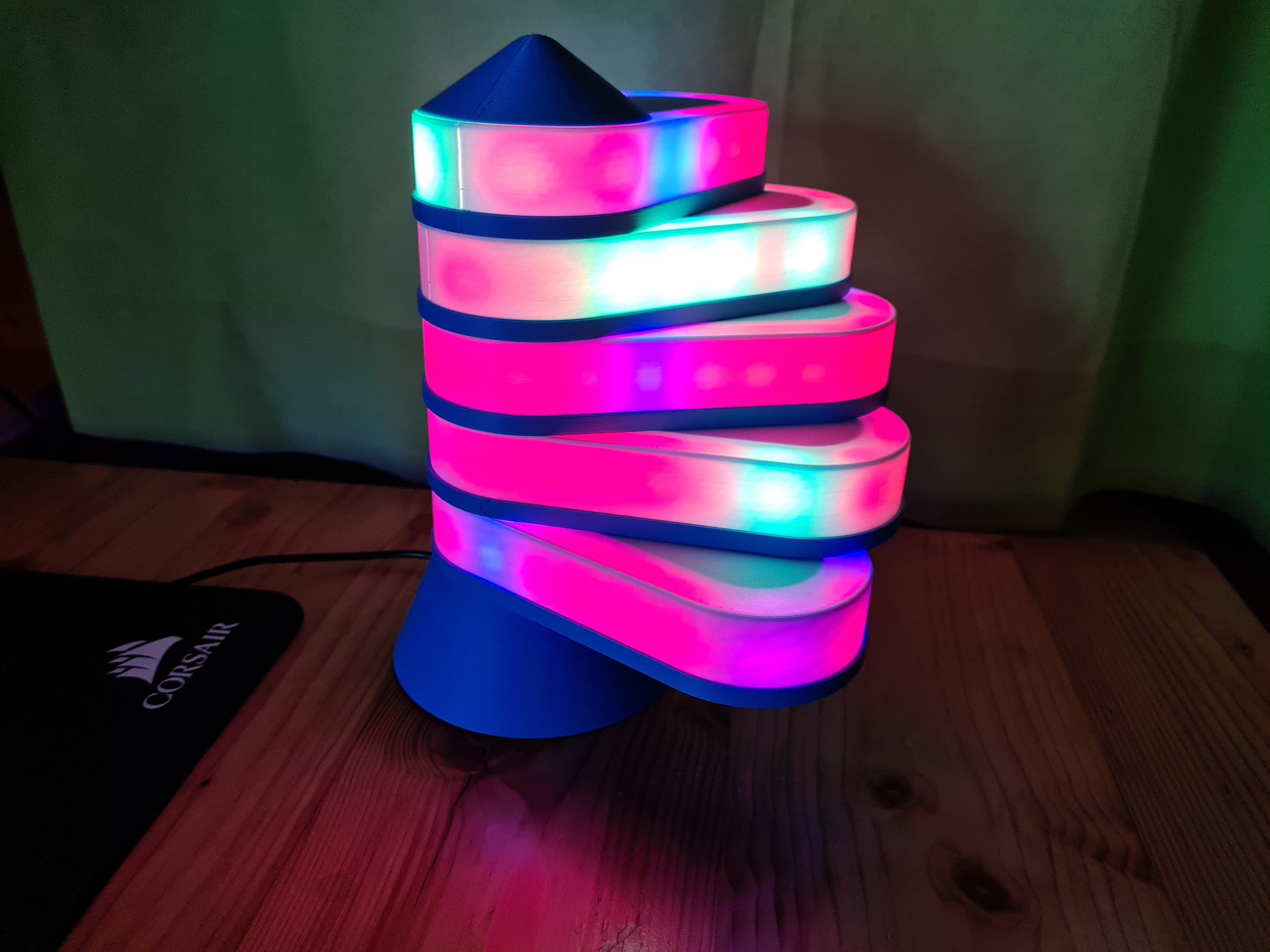 LED Wing Lamp Stackable and Rotatable (Video) by Flotschi | Download ...