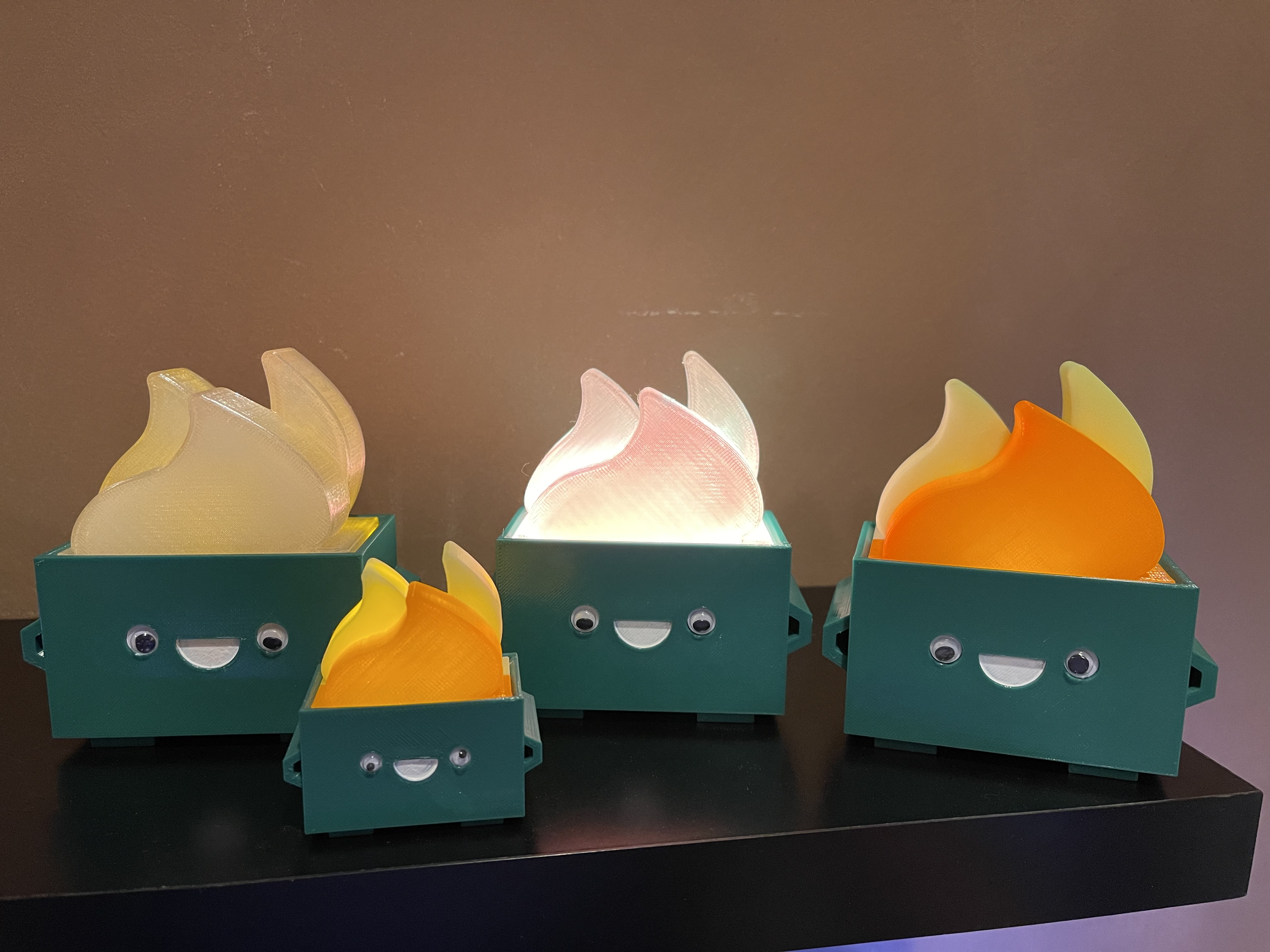 Dumpster Fire with LEDs par Rick's 3D Printing & Design | Téléchargez ...