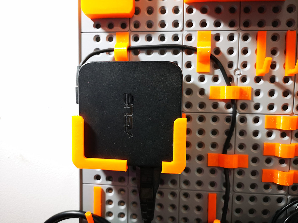 Cable holder for Keter Pegboard by ciubecca | Download free STL model ...