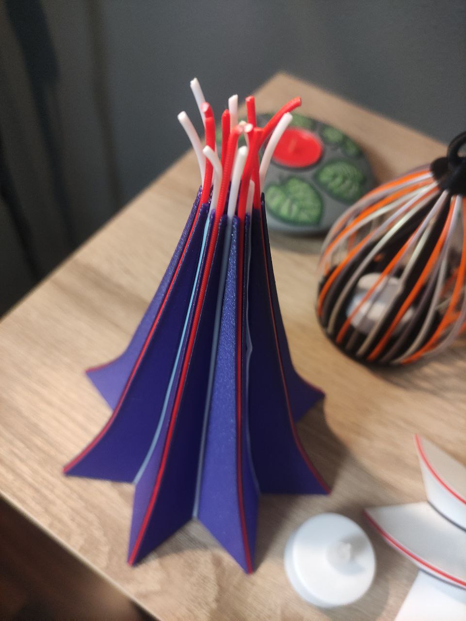 Christmas decoration with filament up to 16 colors (vase mode) by ...