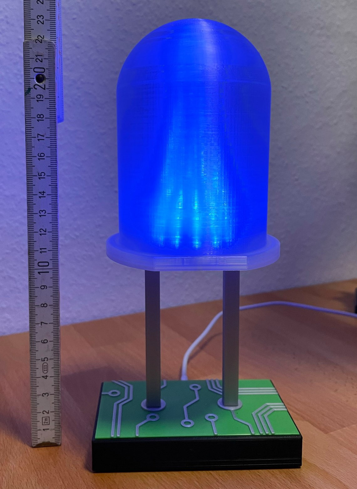 Huge model of an LED as THT-Type about 23cm tall by der-pw | Download ...