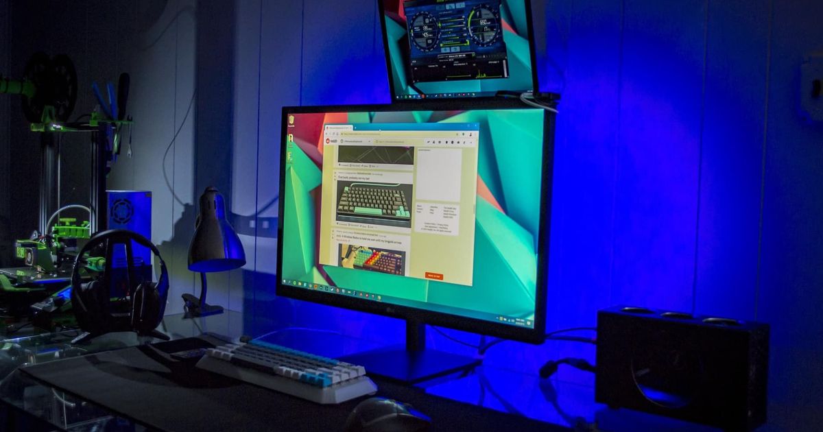 Laptop behind monitor mount by aiber | Download free STL model ...