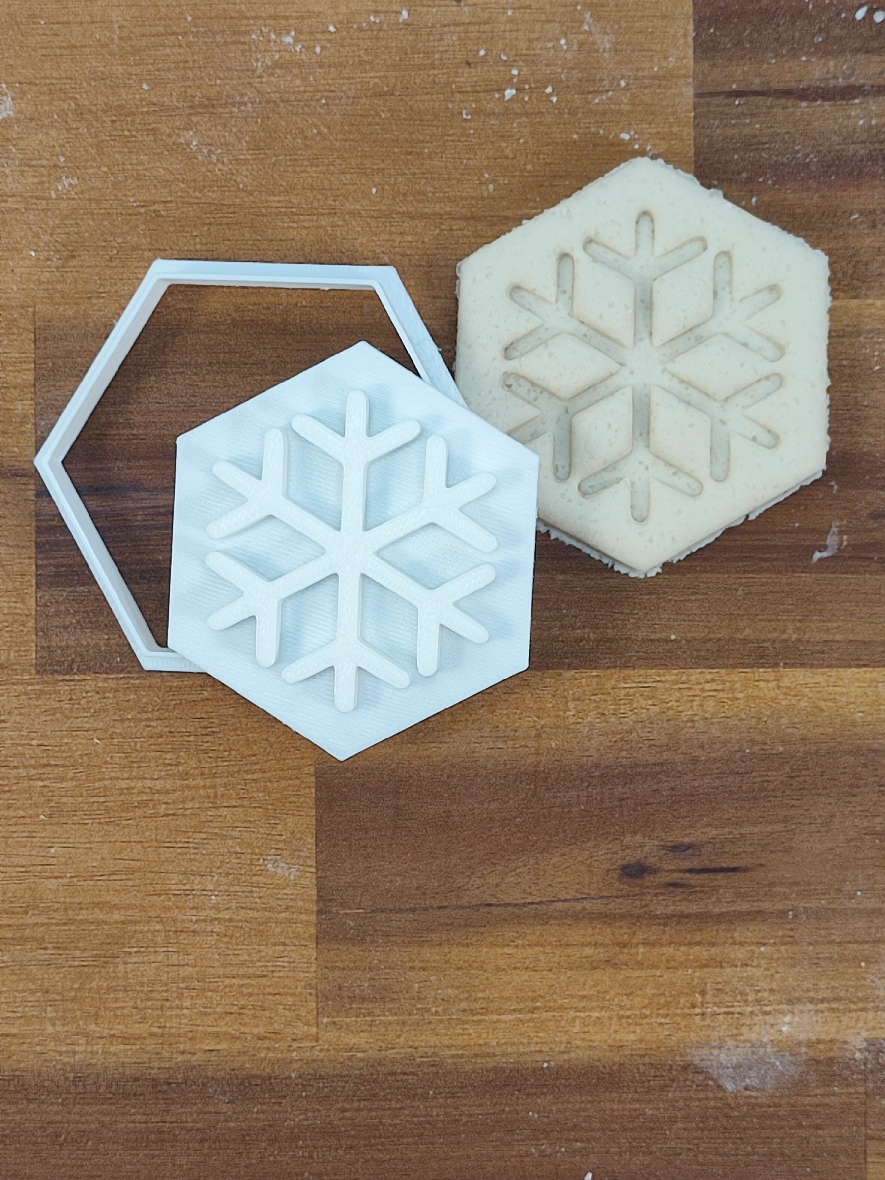 Snowflake cookie cutters 4 pcs by Theodor | Download free STL model ...