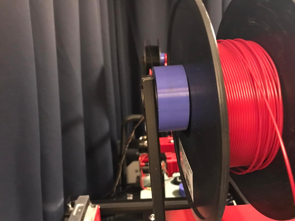 Ender 3 Style Filament Spool Locking Clips and Spacers par JEBurroughs ...