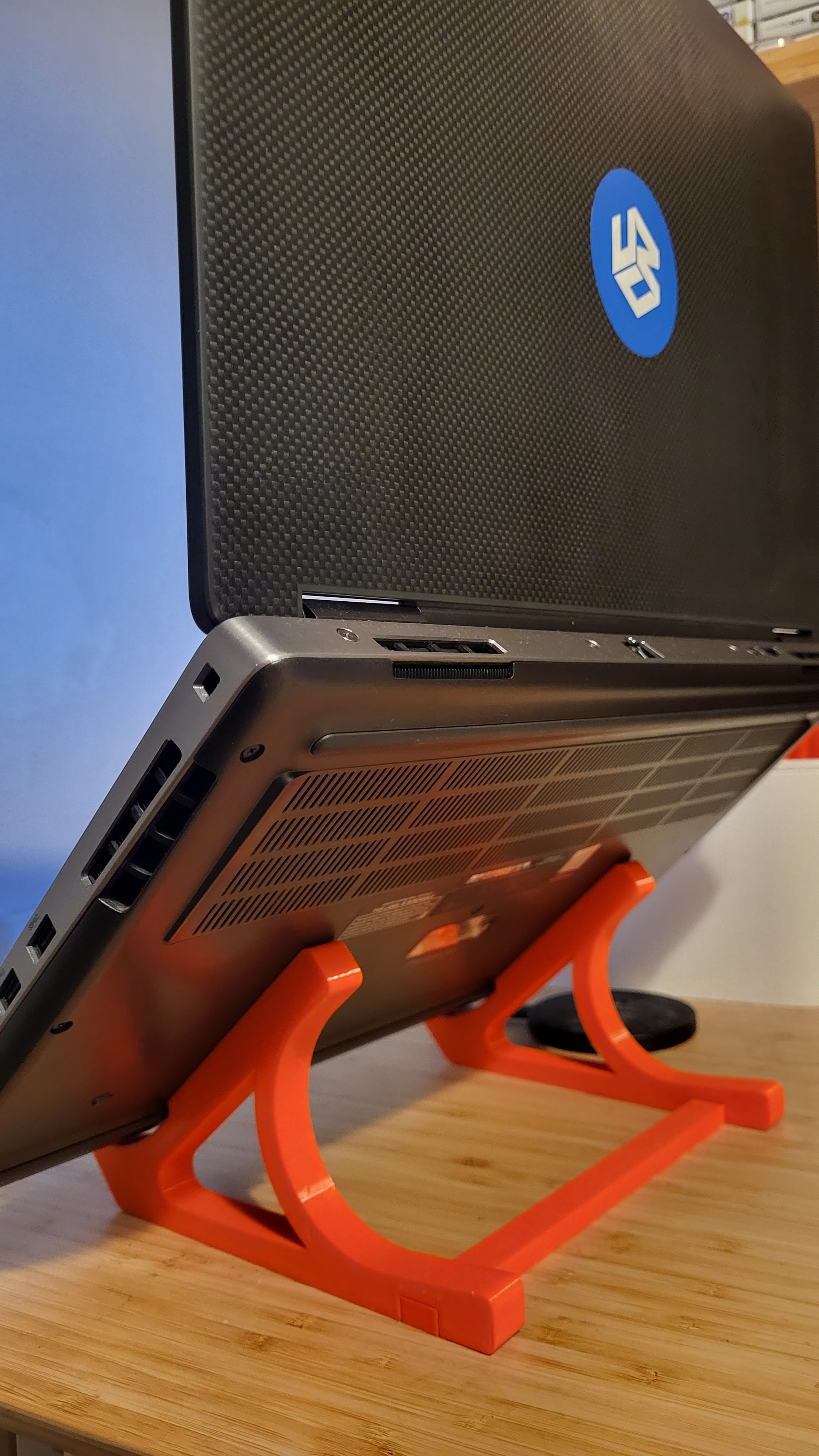Notebook Stand (DELL Precision 7540) by vrata48 | Download free STL ...