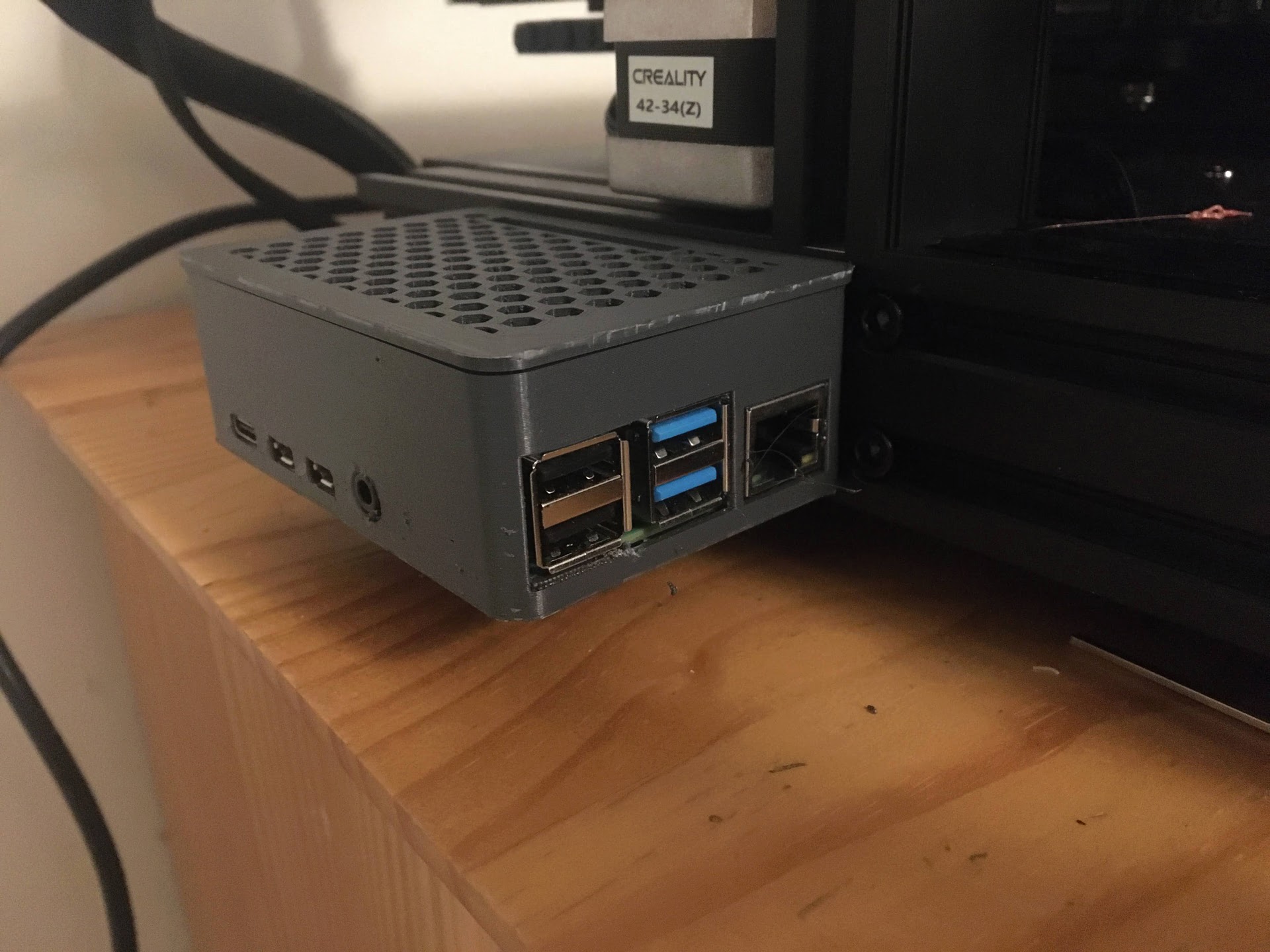 Raspberry Pi 4 Mount for Ender 3 V2 (Neo) - remix by Gildef | Download ...