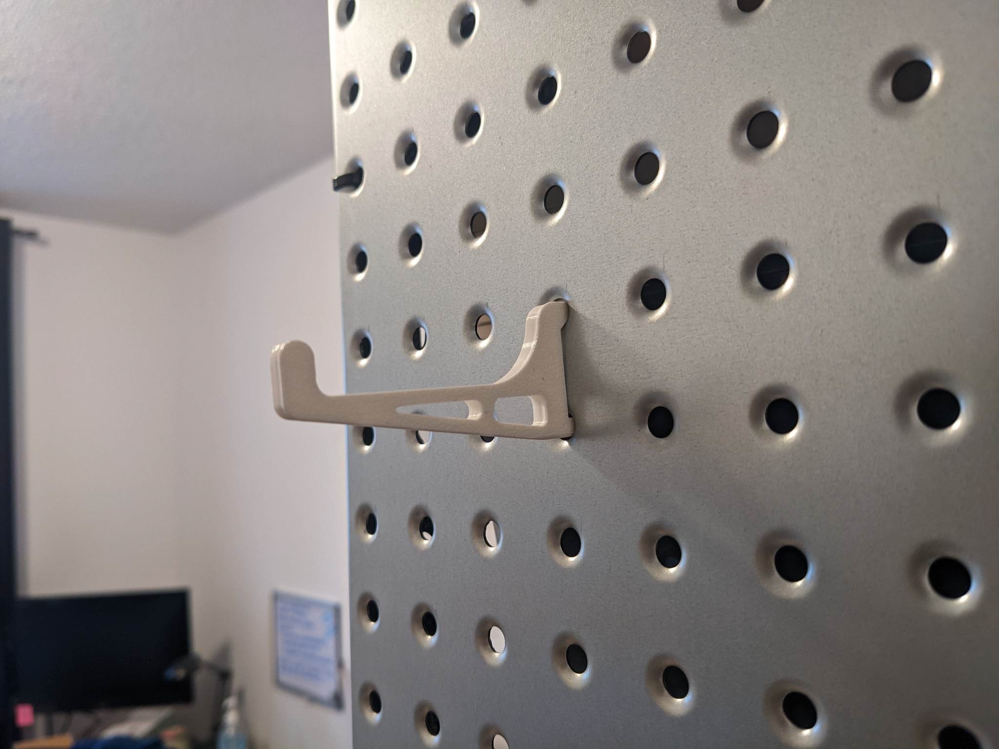 Pegboard Hook (1 inch) by Collin | Download free STL model | Printables.com