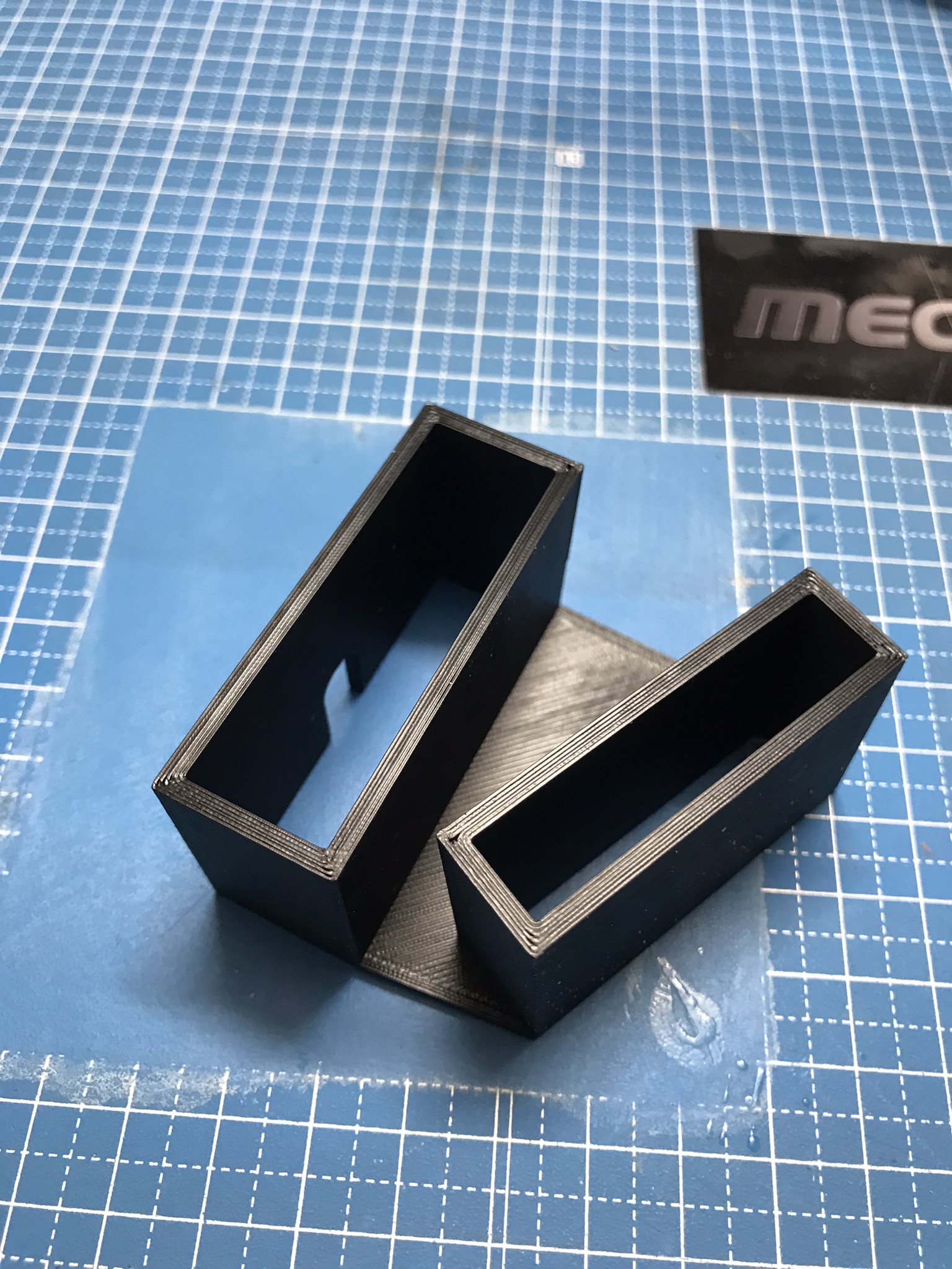 Anycubic Photon Mono 4K Drip Hook Mount by medyk3D | Download free STL ...