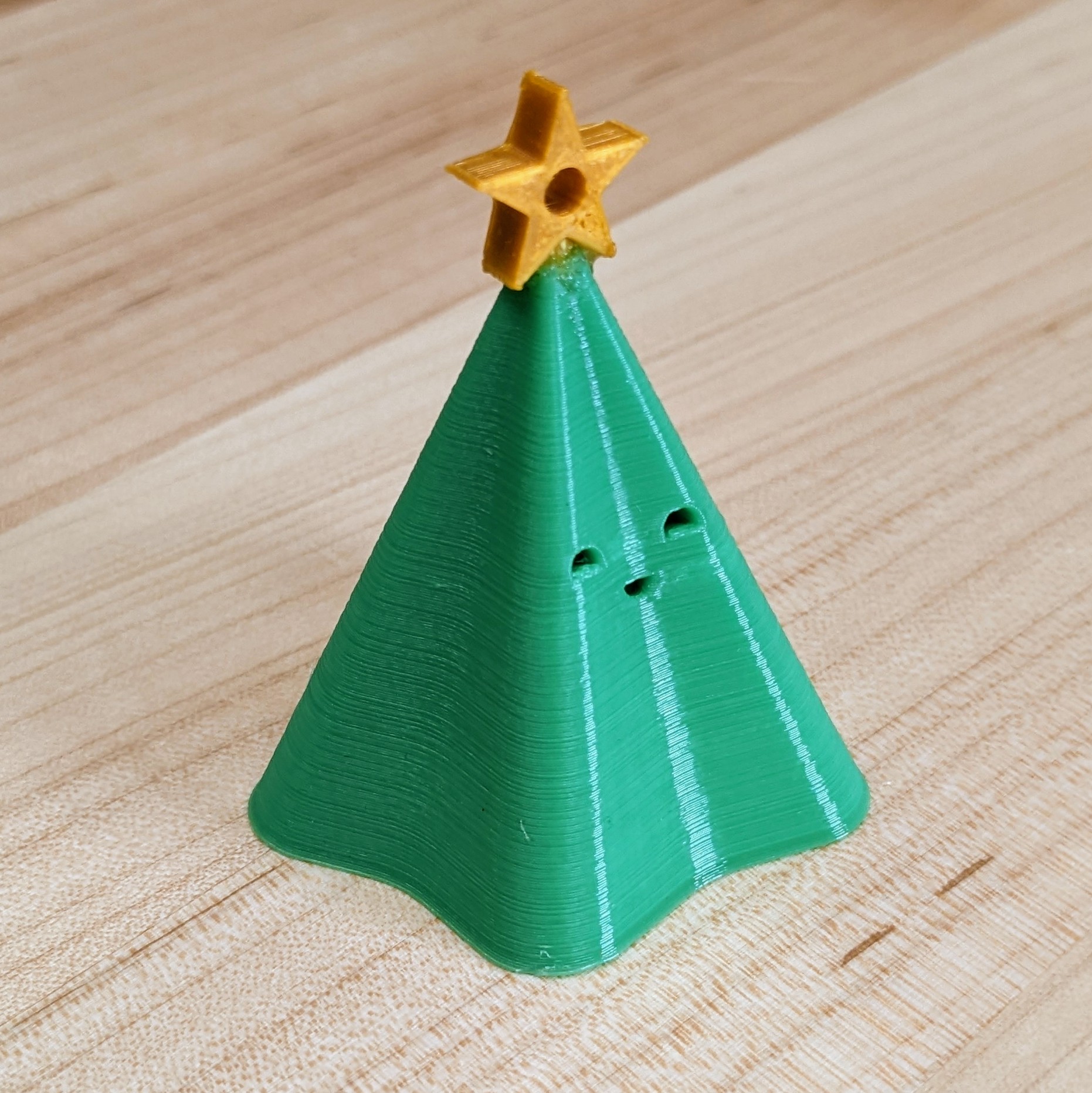 Happy Lil Christmas Tree by Adam from Powerbelt3D | Download free STL ...