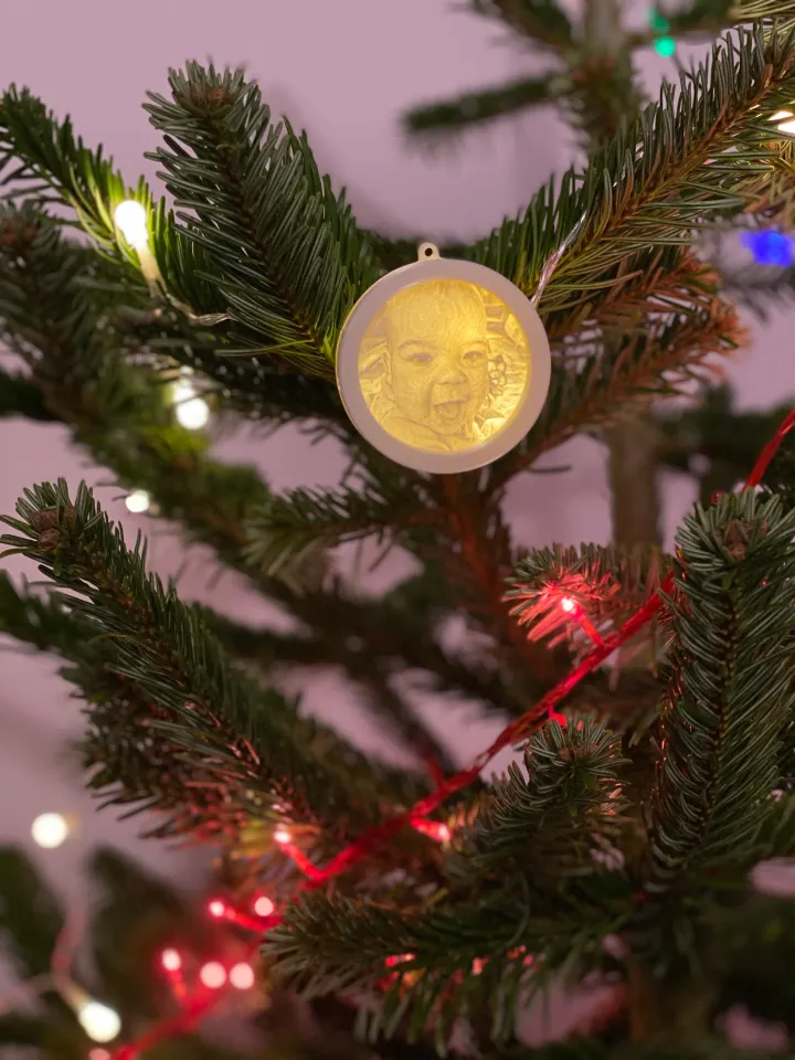 Lithophane Christmas Tree Ornament by 3d_printing_room | Download free ...