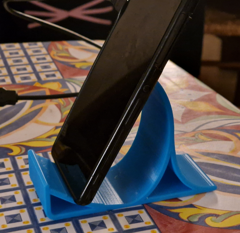 Phone stand by dziobu | Download free STL model | Printables.com