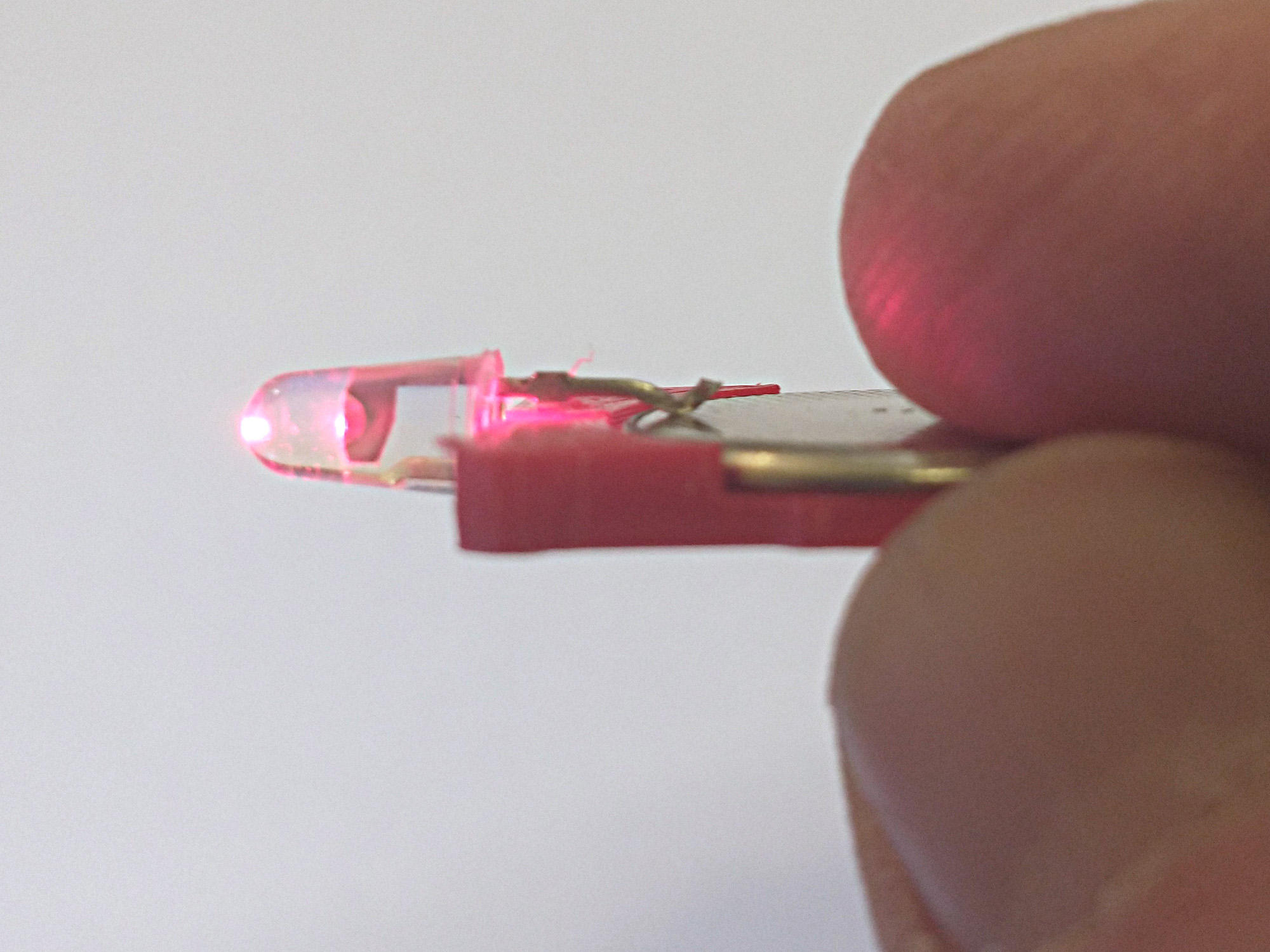 Tiny Flashlight with Customizable Diffuser by LoboCNC | Download free ...
