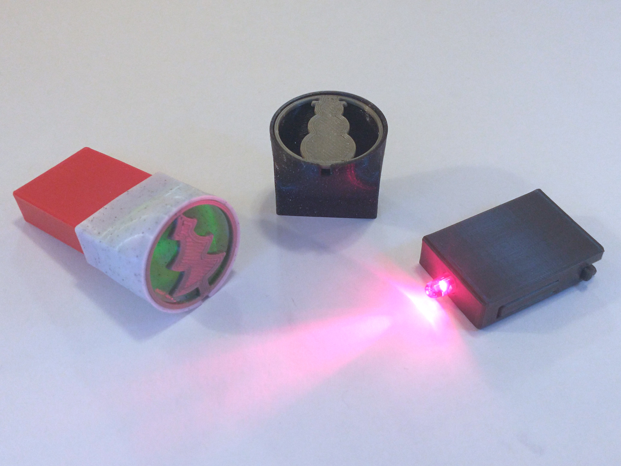 Tiny Flashlight with Customizable Diffuser by LoboCNC | Download free ...