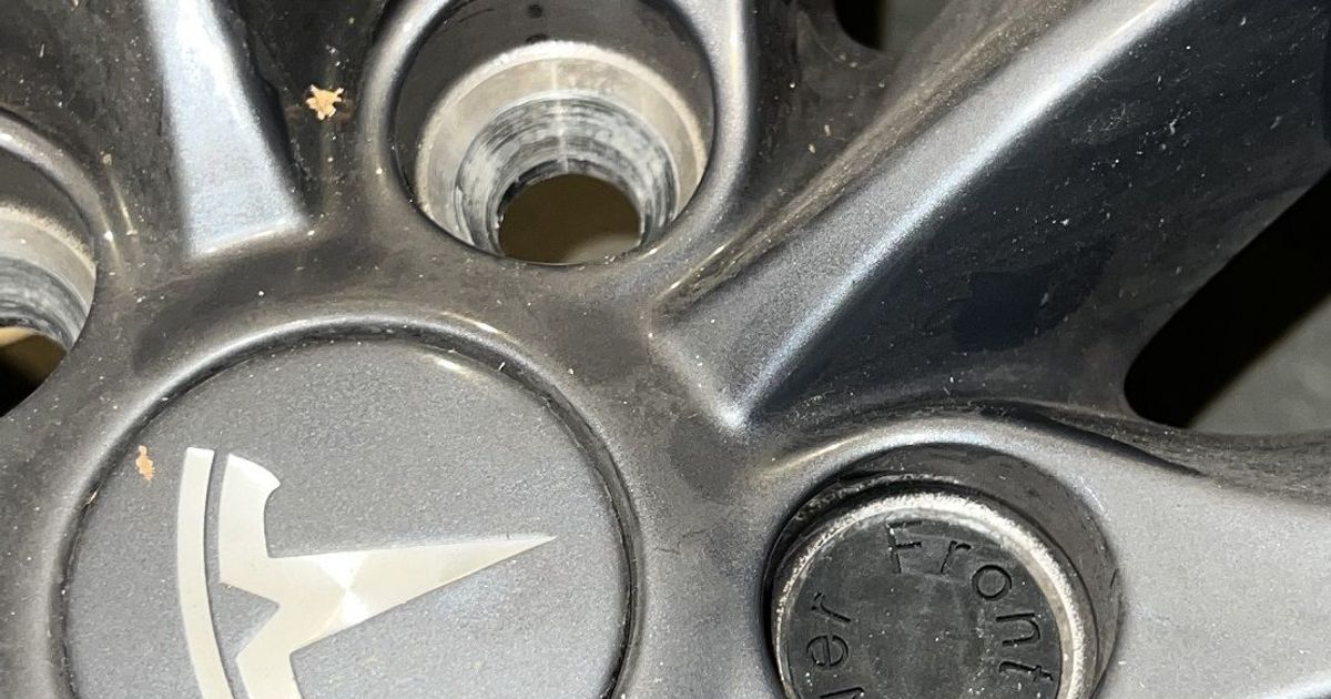 Tire Change Lug Hole Tags by Stefan | Download free STL model ...