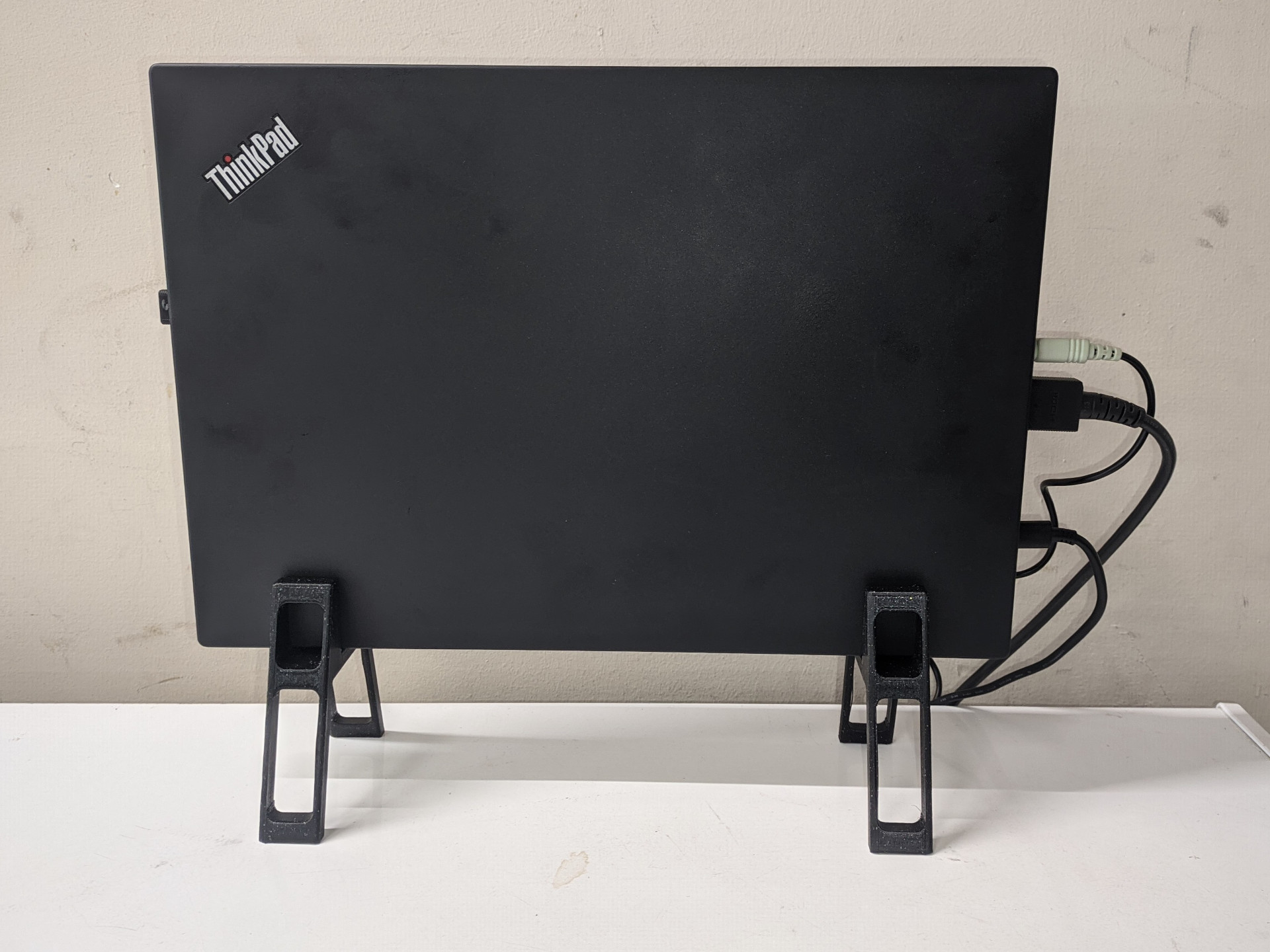 Thinkpad T490/T495 Laptop Stand by blazin64 | Download free STL model ...