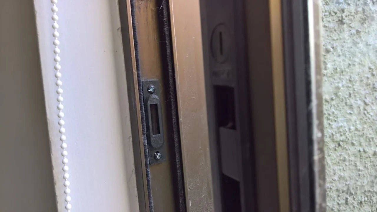 Sliding Aluminium Window parts - rail cover and lock by eried ...