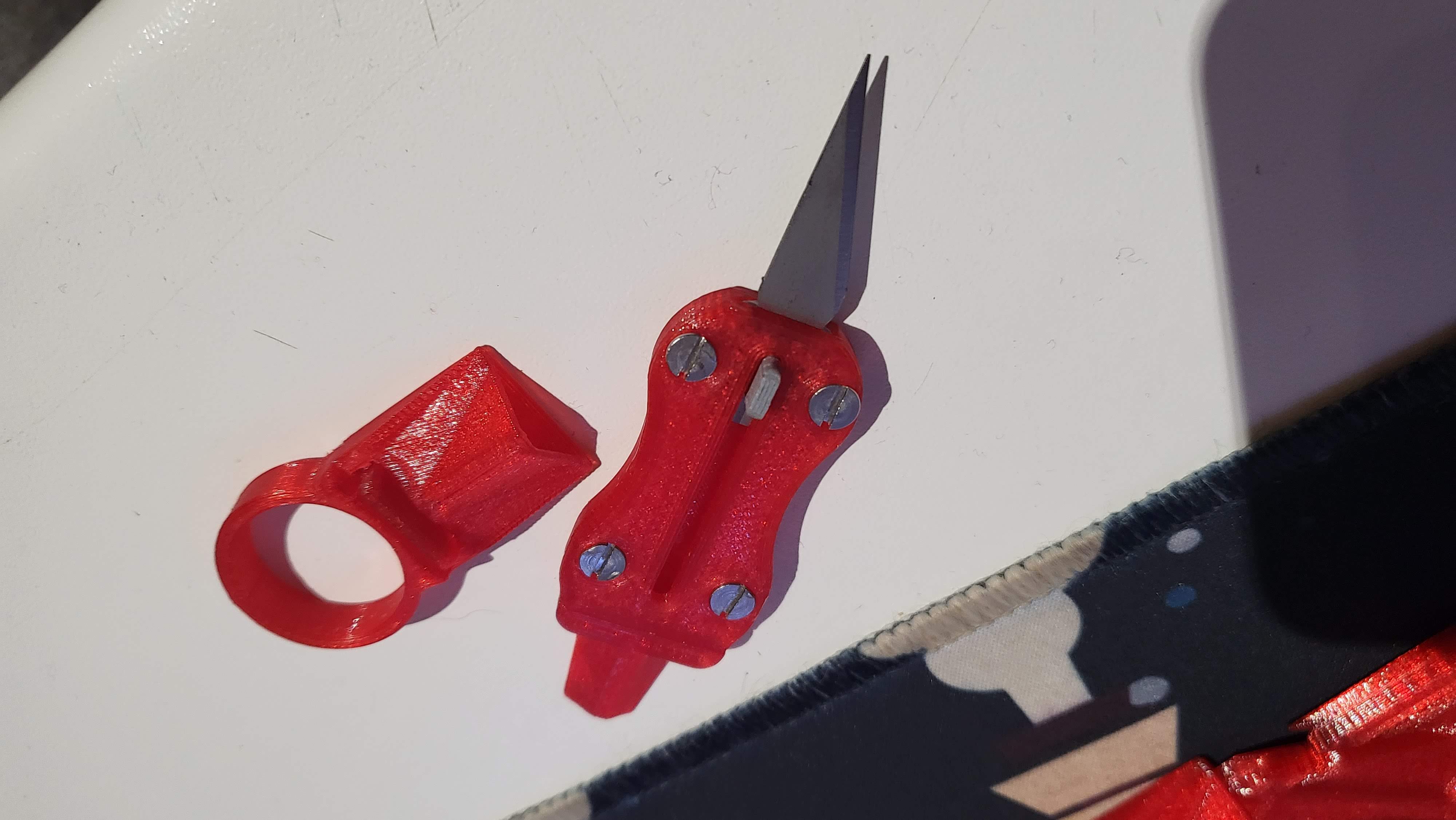 CarabinerBuckles - Retractable Xacto Blade Keychain by CervoAutistico ...