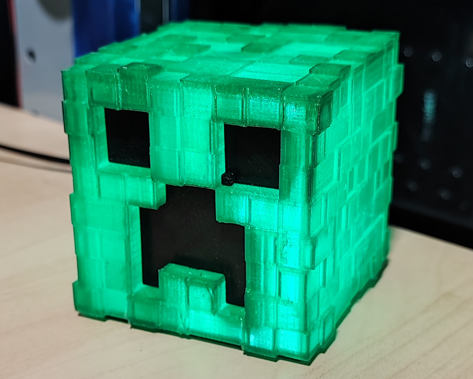 Head Creeper Minecraft LED Light / Hlava Creeper Minecraft LED světlo ...