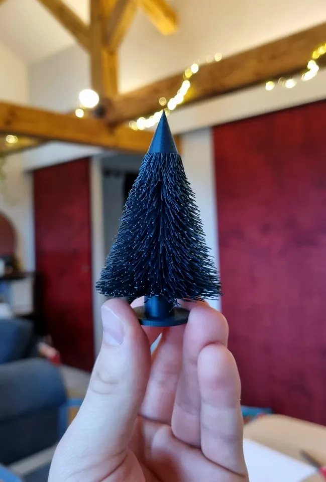 Mini realistic Christmas tree by Hugo | Download free STL model ...