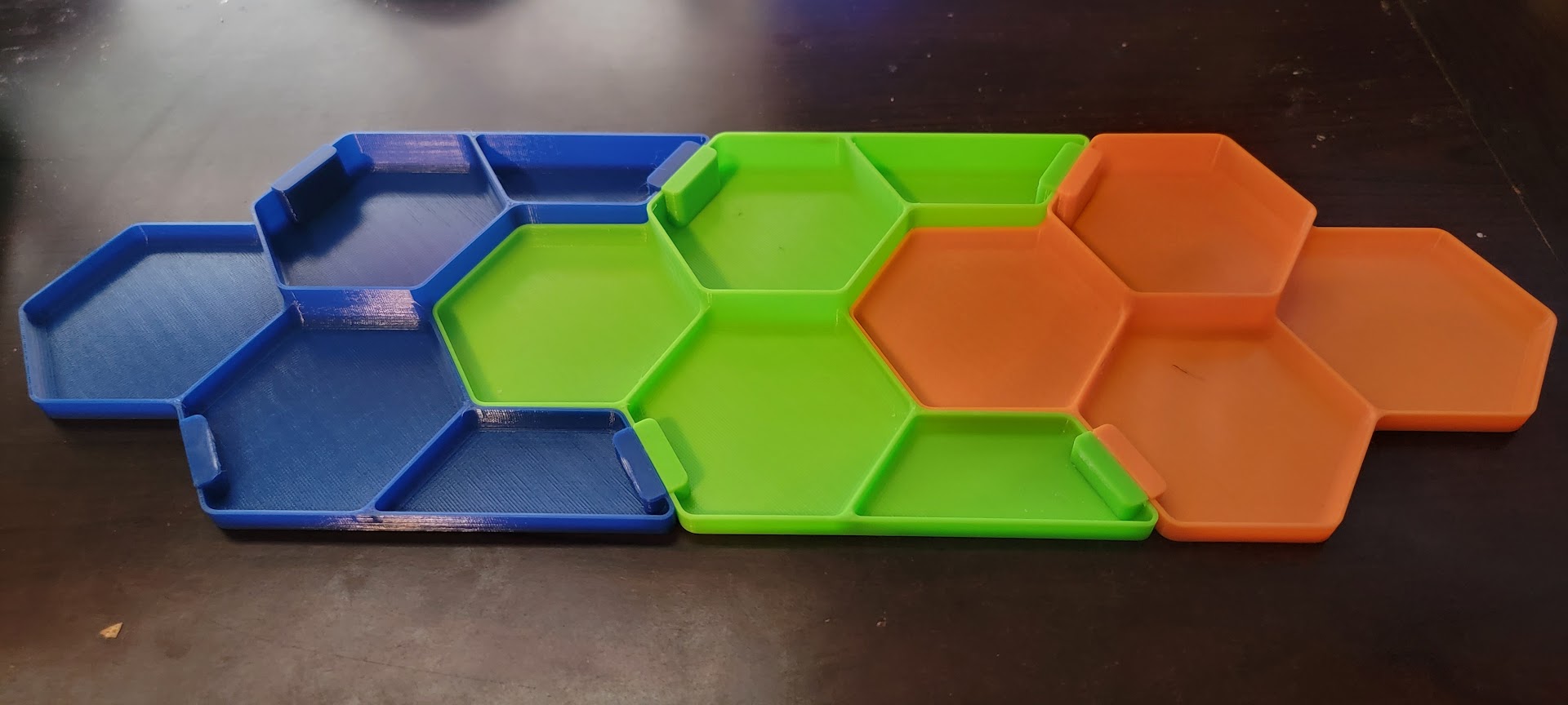 Expandable/Modular Hexagon Parts Tray by sblomfield | Download free STL ...
