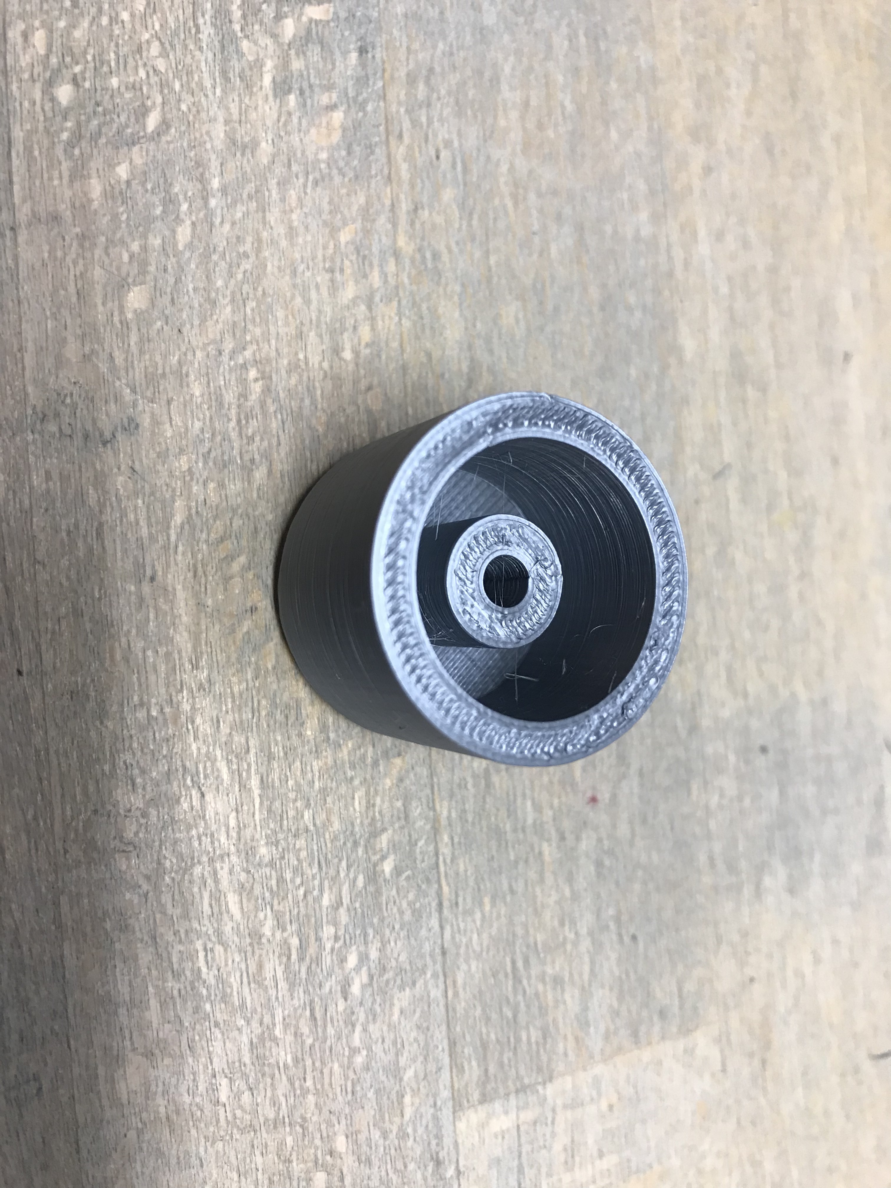 Disky předních a zadních kol a volant ovladače by ZŠ a MŠ Malá Skála ...