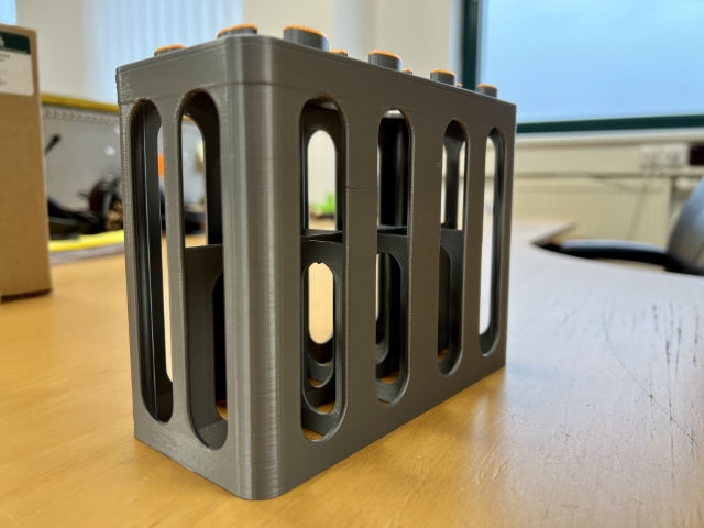 Syringe holder by marigu | Download free STL model | Printables.com